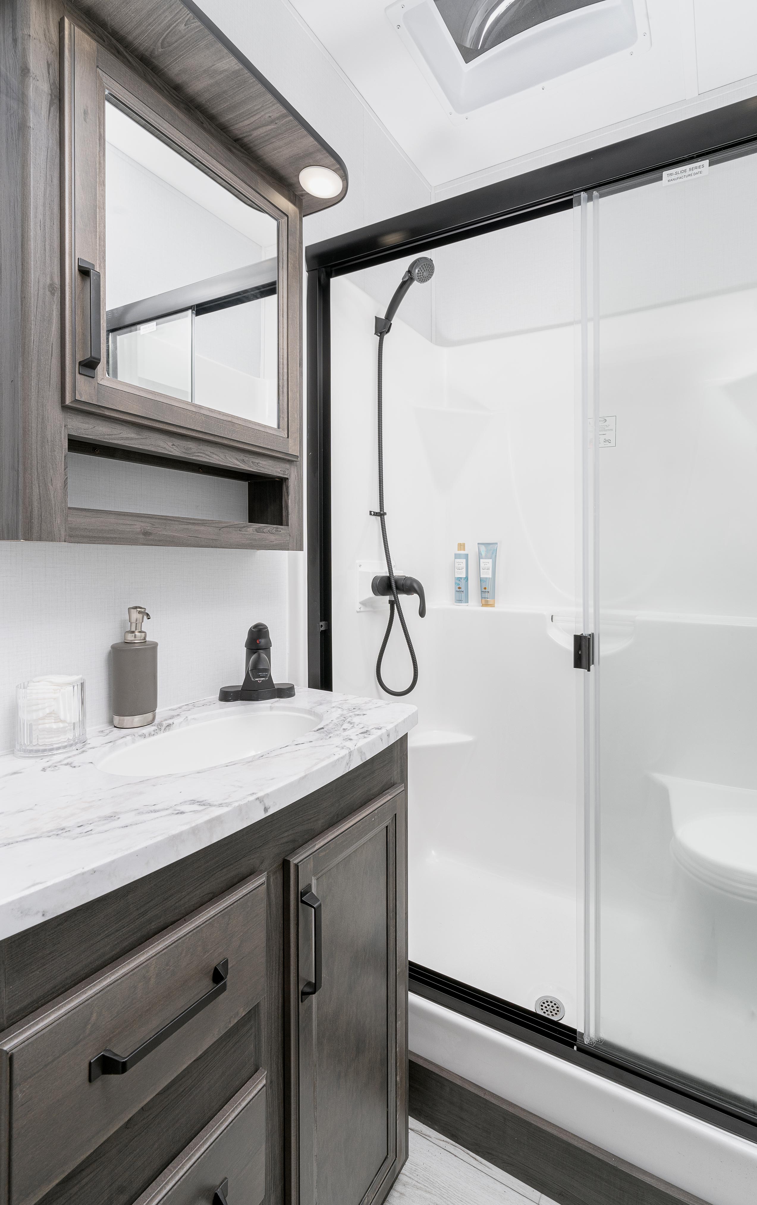 Fifth Wheel Buyers Guide - Shopping Just Got Easier - Keystone RV ...