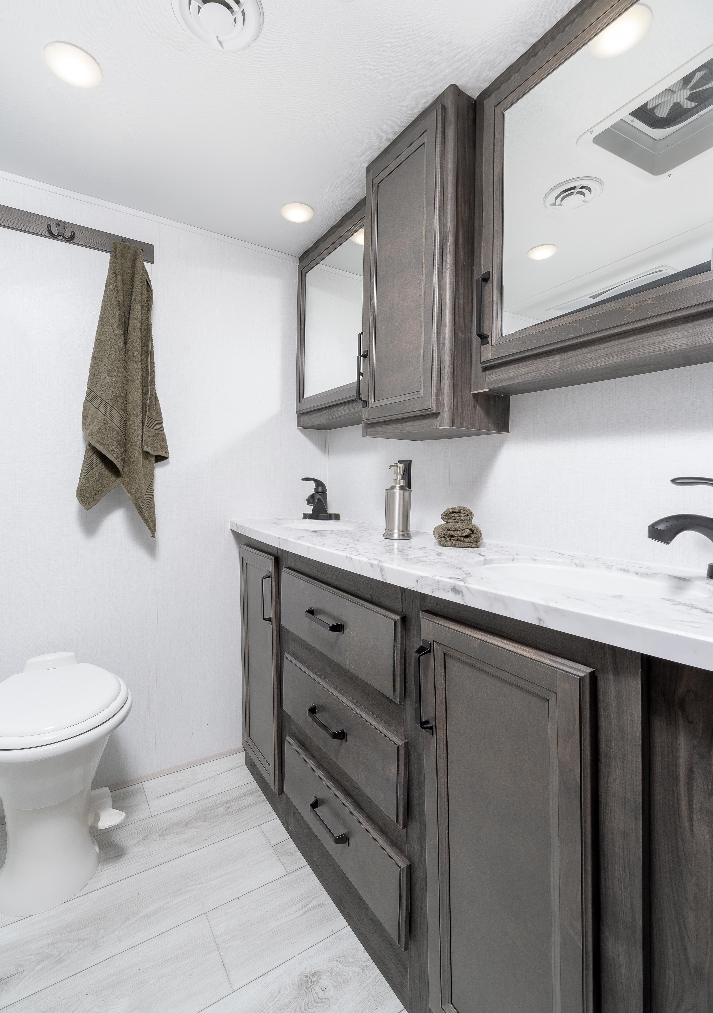 Montana High Country Luxury Fifth Wheels - Keystone RV