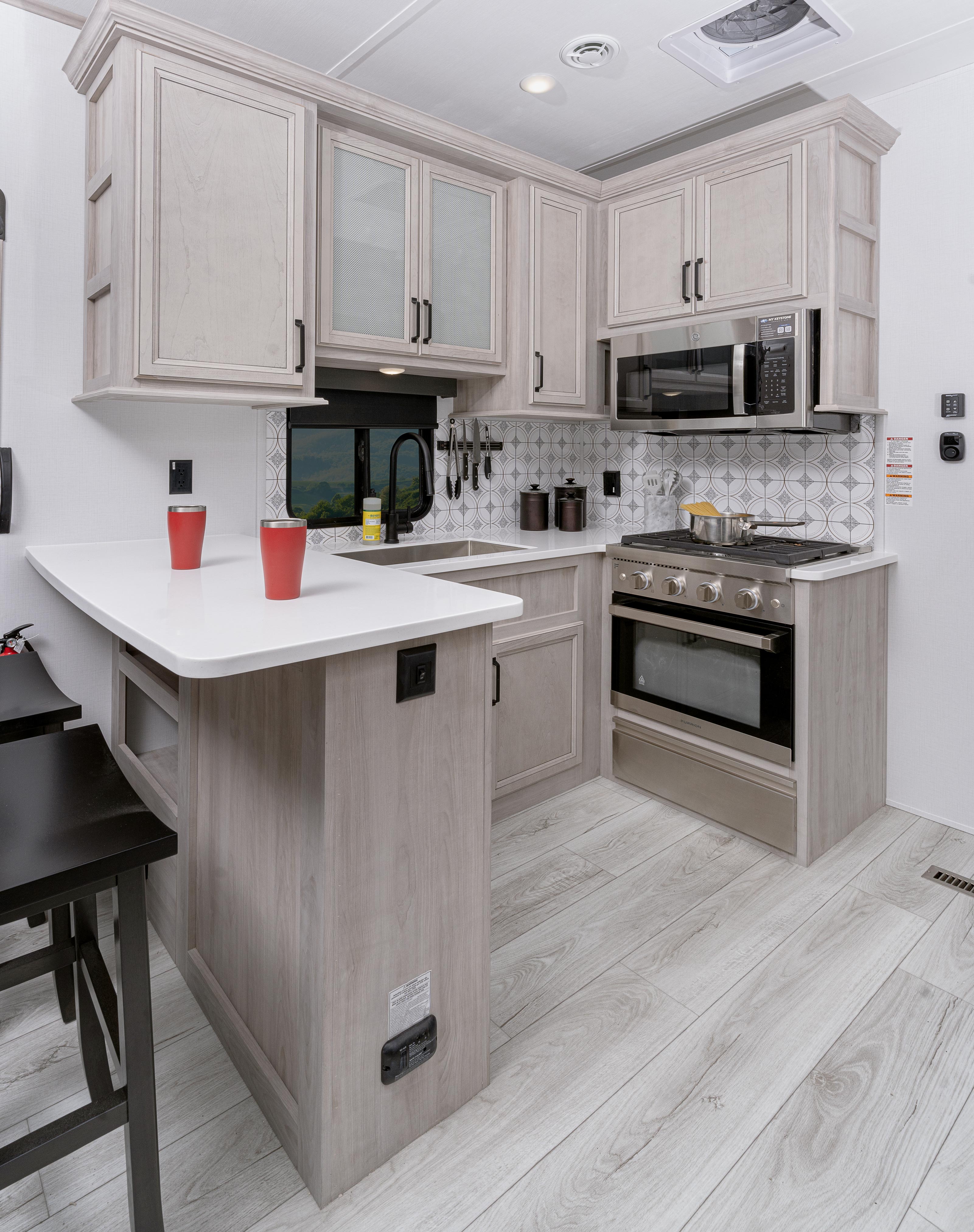 Fifth Wheel Buyers Guide - Shopping Just Got Easier - Keystone RV ...