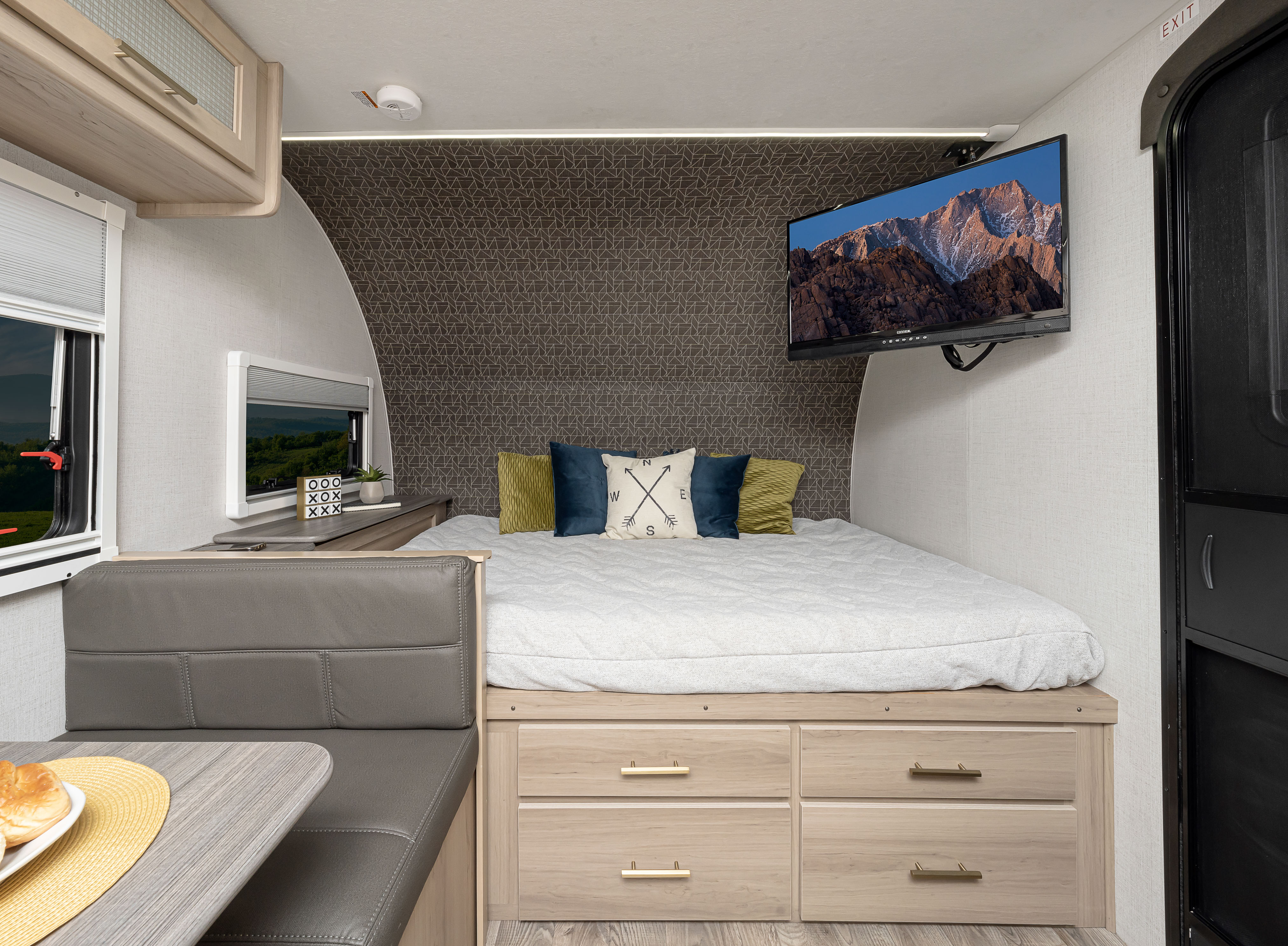 Travel Trailer Buyer's Guide - Keystone RV