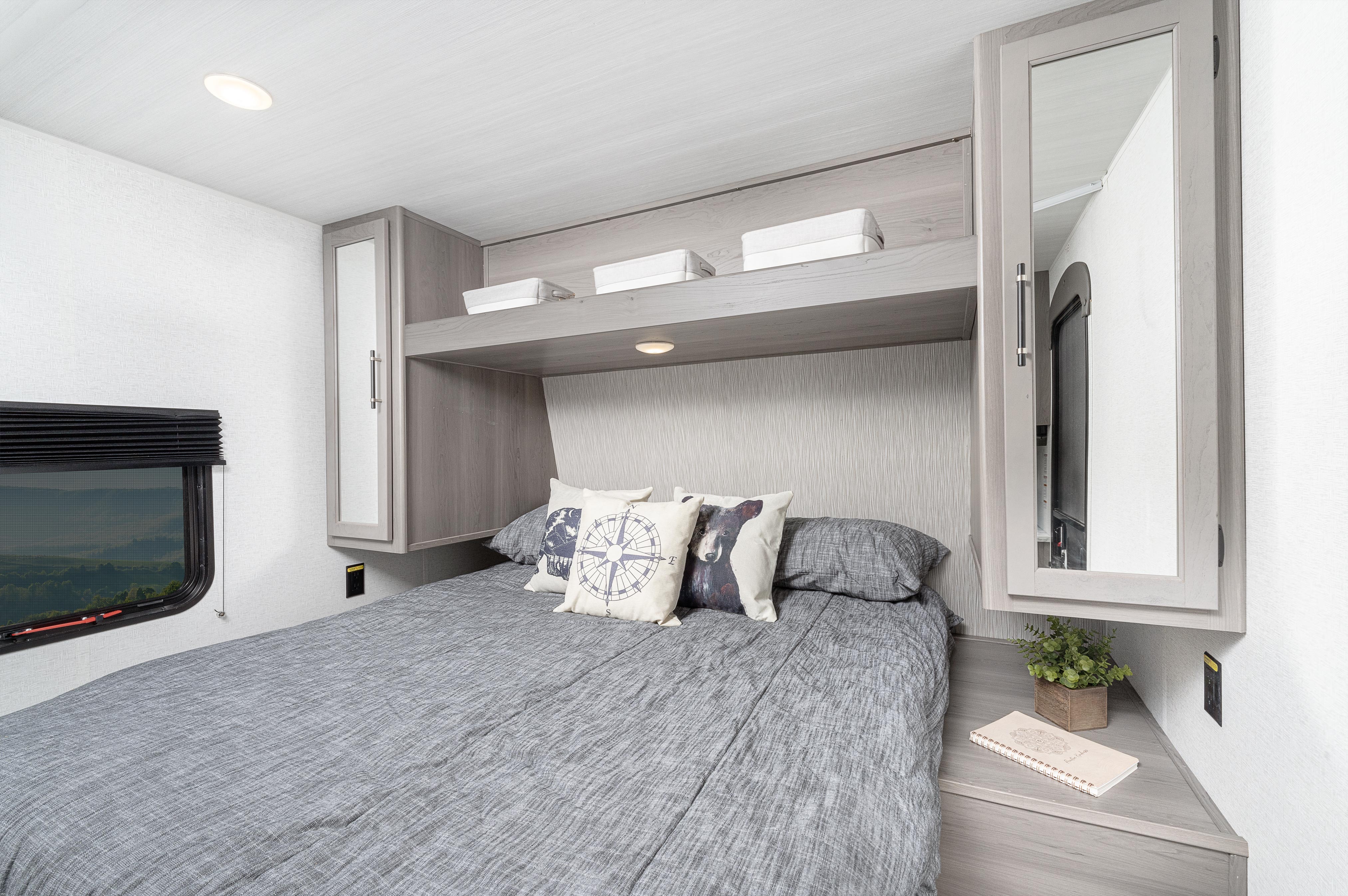 Hideout Sport Single Axles - RV Camping with Reach - Keystone RV ...