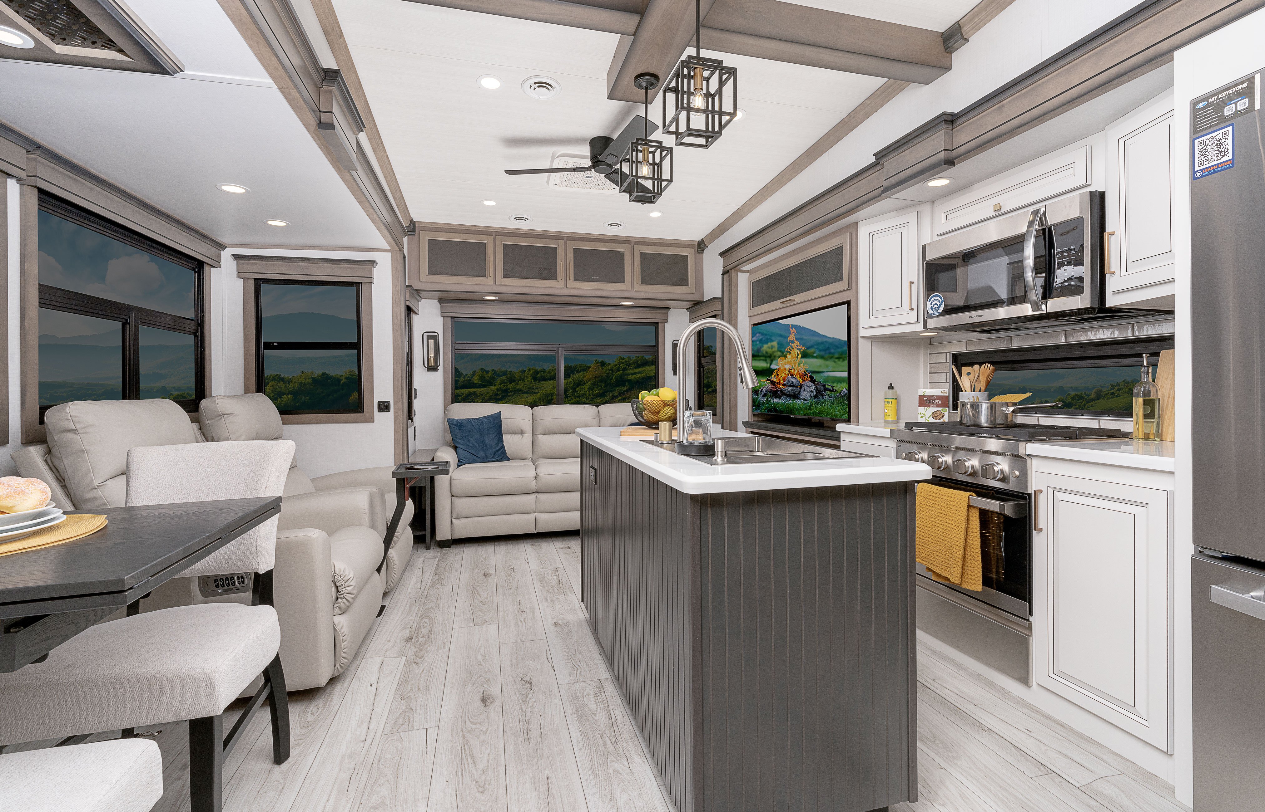 Best in Show at America's Largest RV Show - Keystone RV