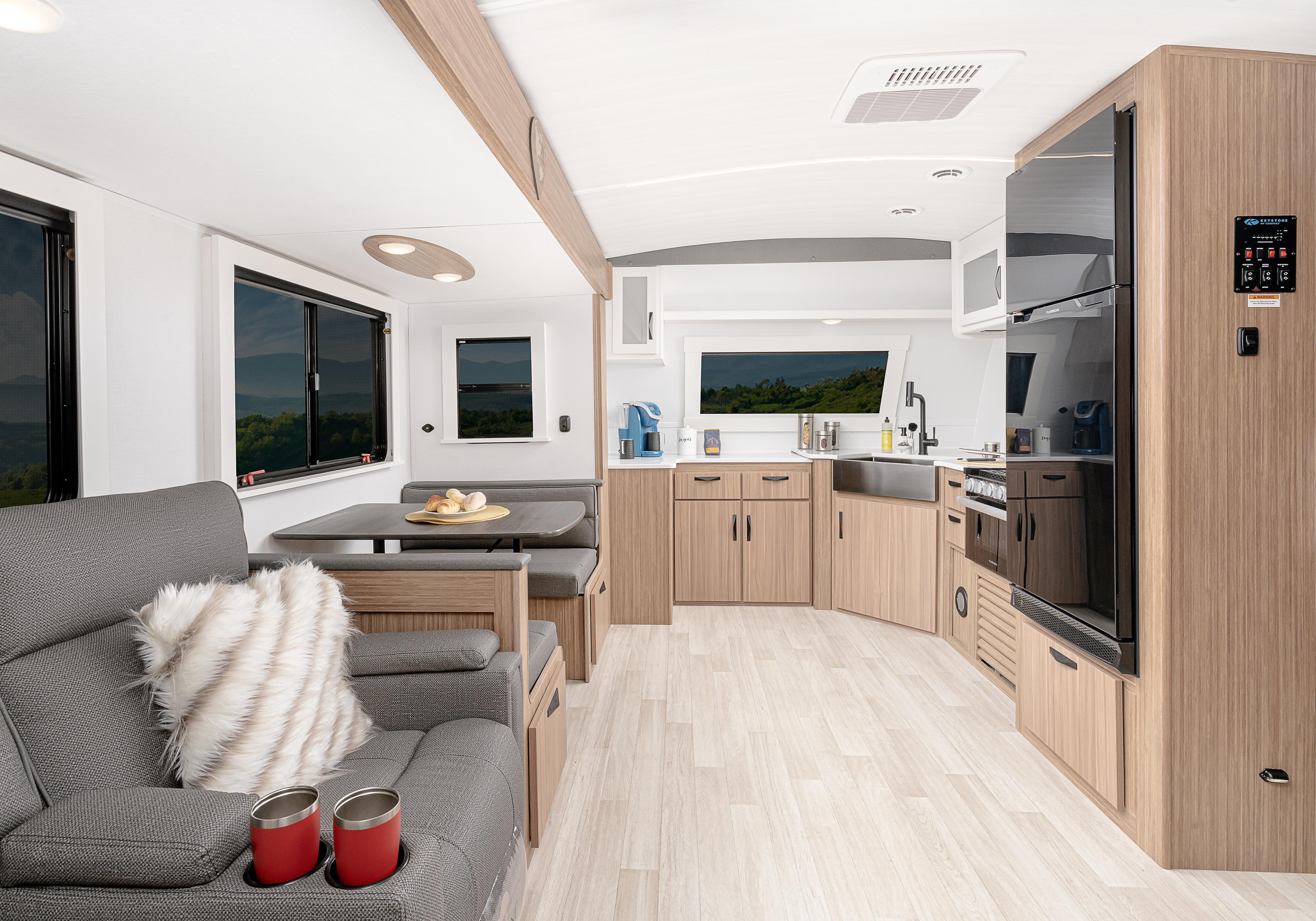 Passport Ultra-Lite Travel Trailers - Easy to Tow Floorplans For Any ...