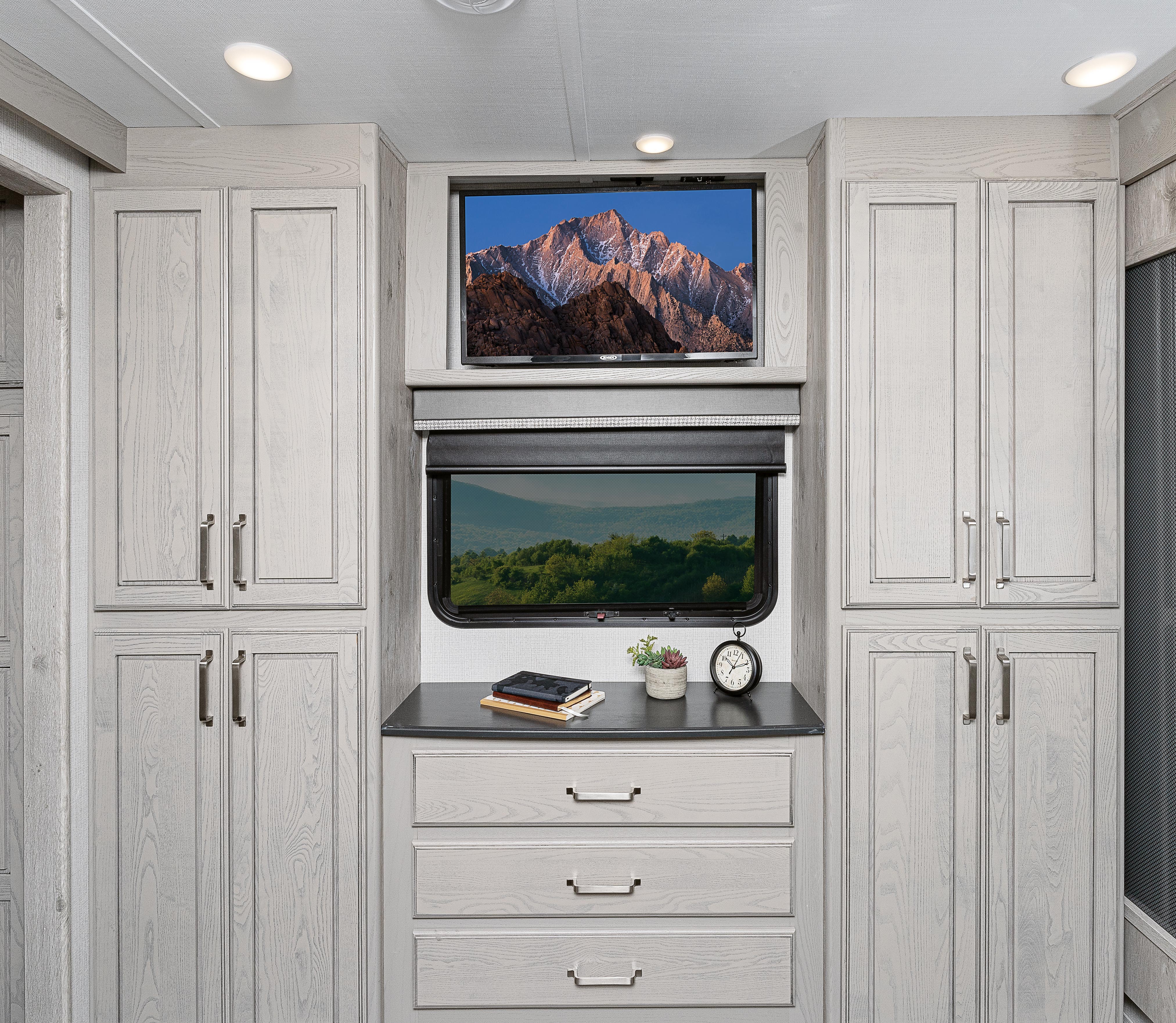 Our Favorite Couples Coaches - Keystone RV