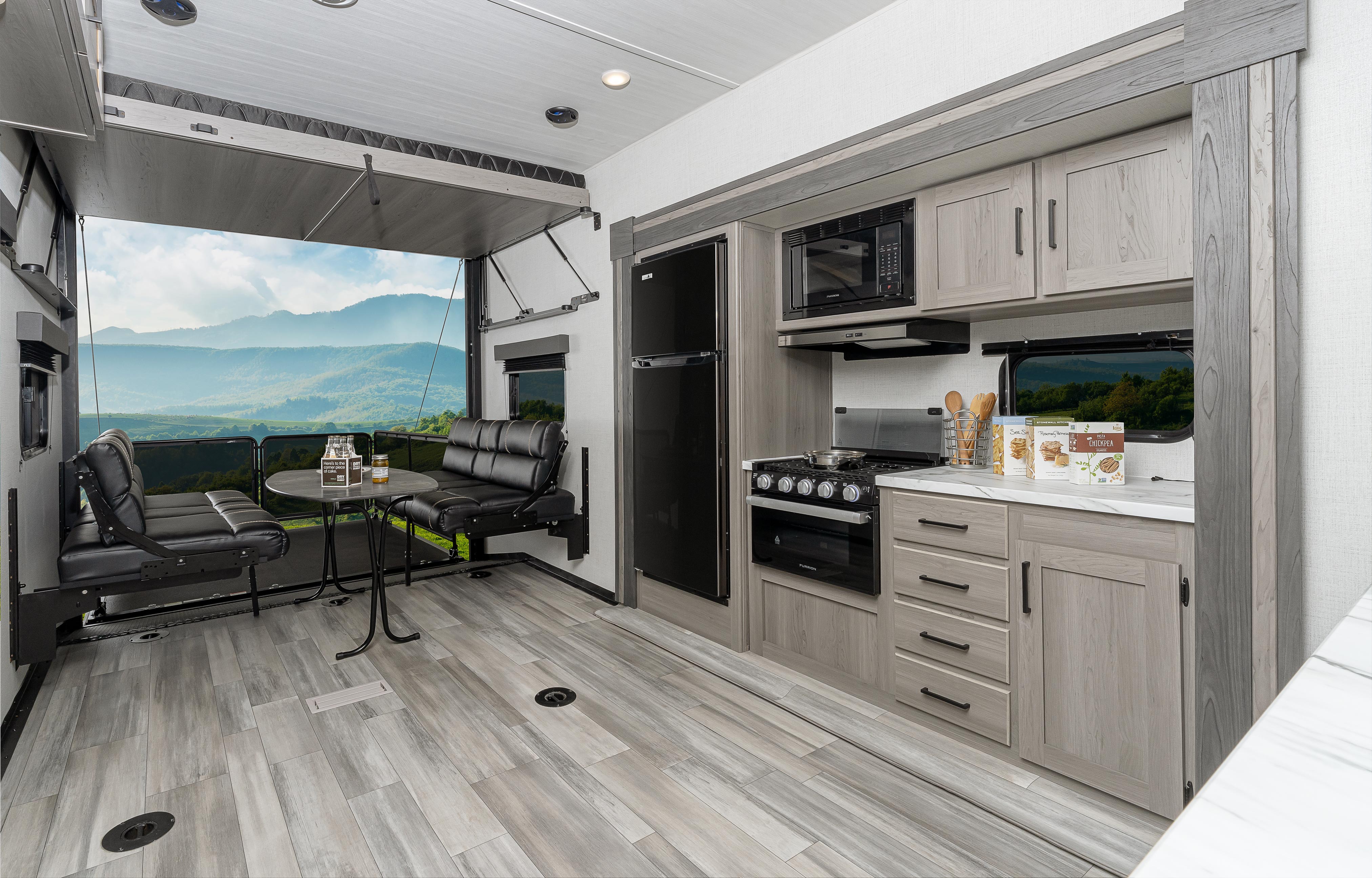 Raptor Carbon Series: Aluminum-Sidewall Affordable Toy Hauler RVs ...