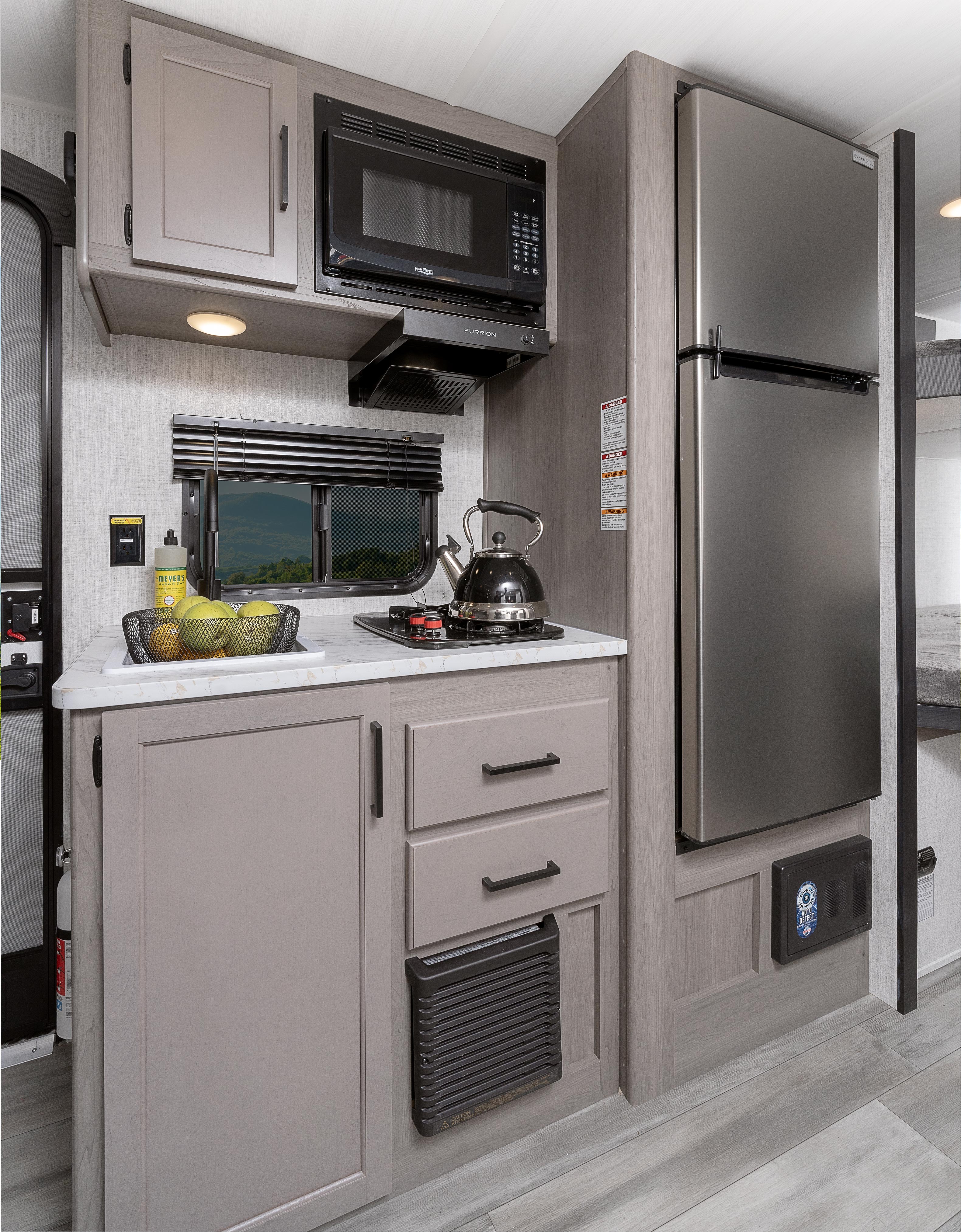 Hideout Sport Single Axles - RV Camping with Reach - Keystone RV ...