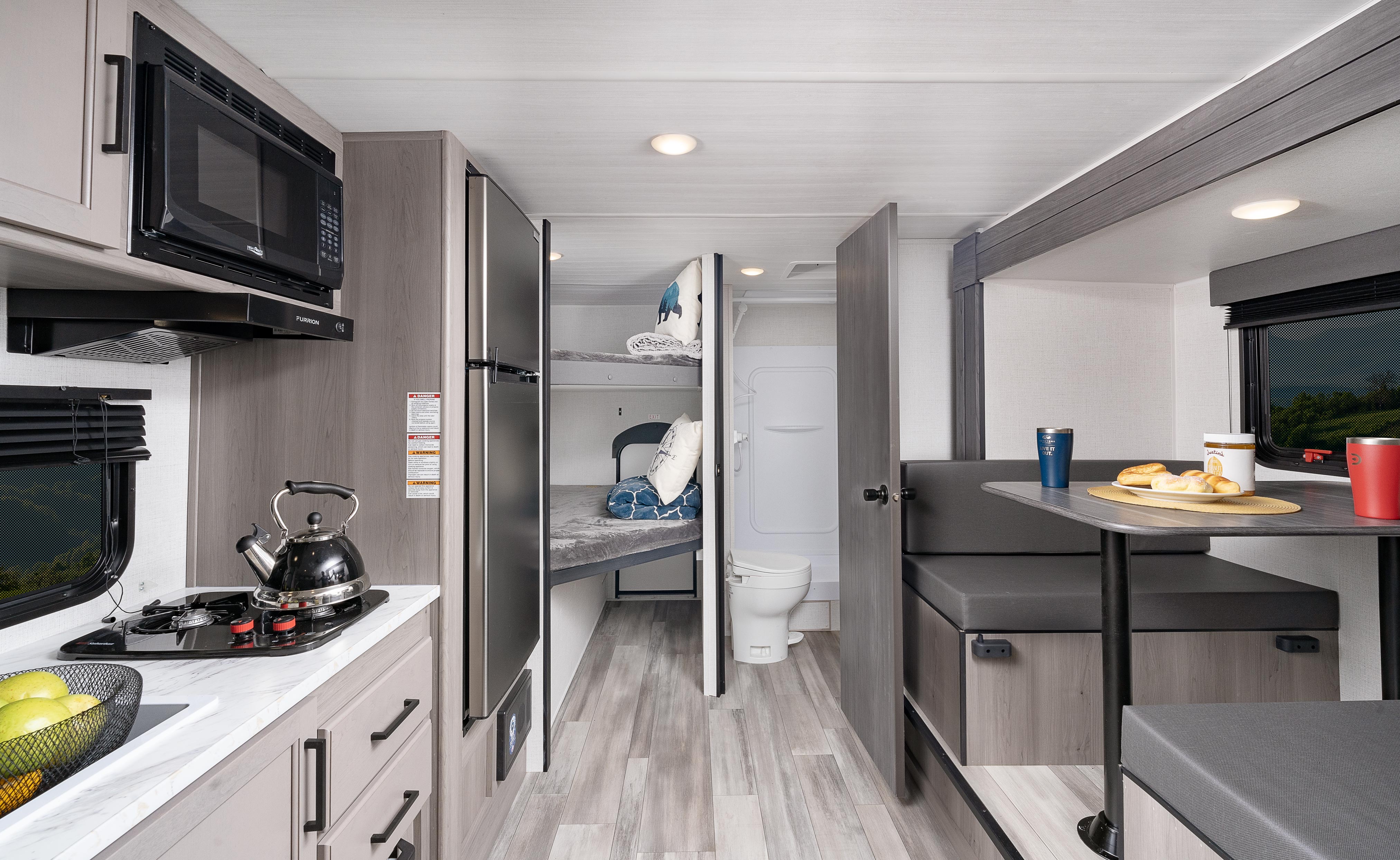 Hideout Sport Single Axles - RV Camping with Reach - Keystone RV ...