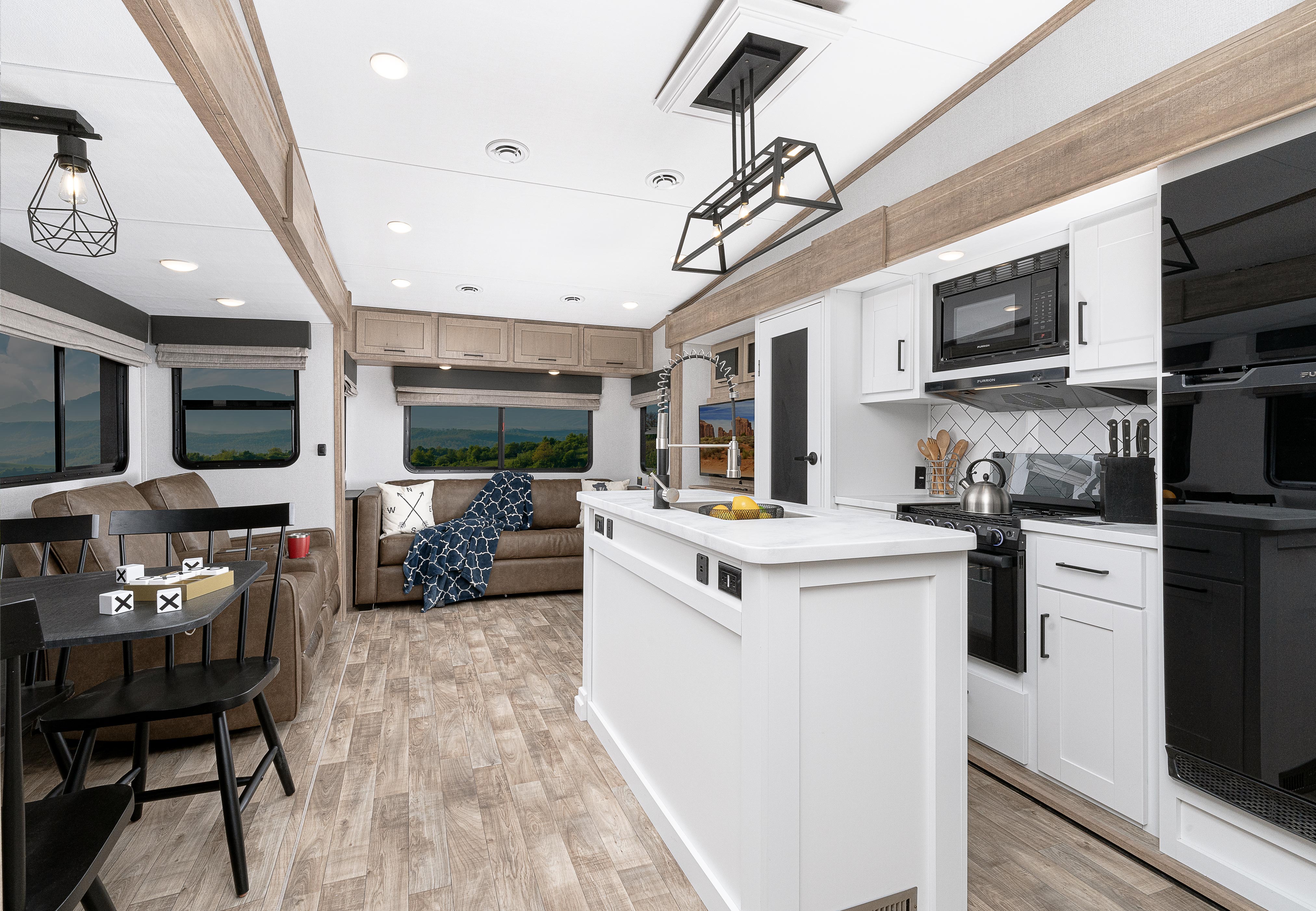 Keystone Arcadia Super Lite fifth wheels, a new generation of RVs ...