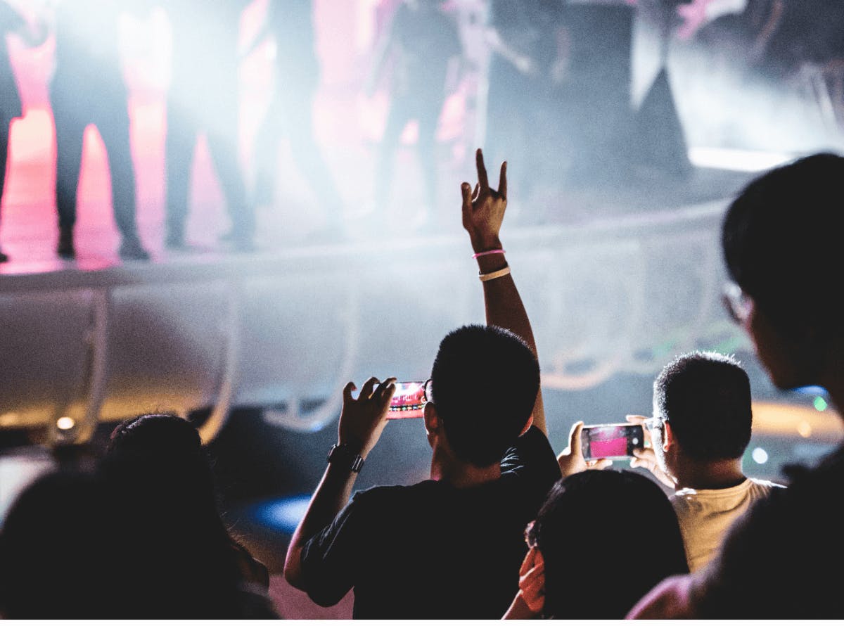 Popular ‘90s slang words and phrases explained - Kittl Blog: Your ...