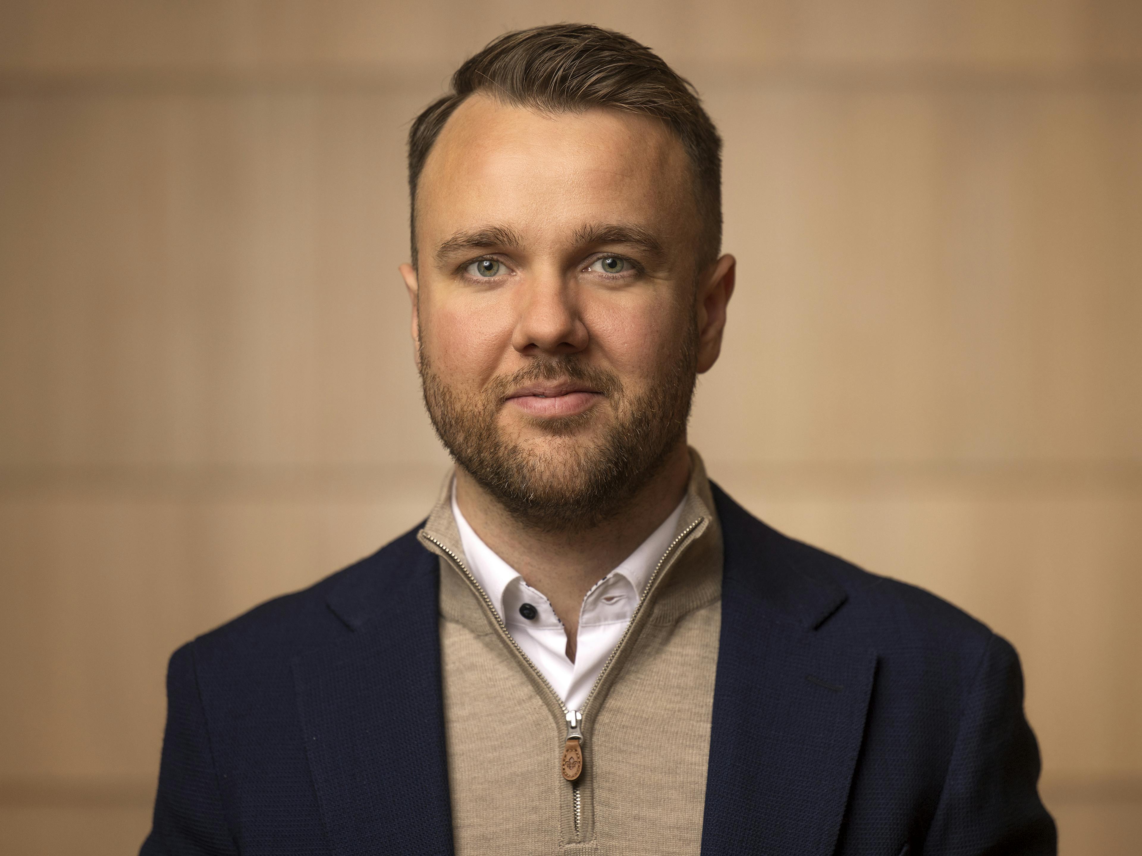 Landsbankinn setur upp rúbluhraðbanka í Smáralind - Landsbankinn