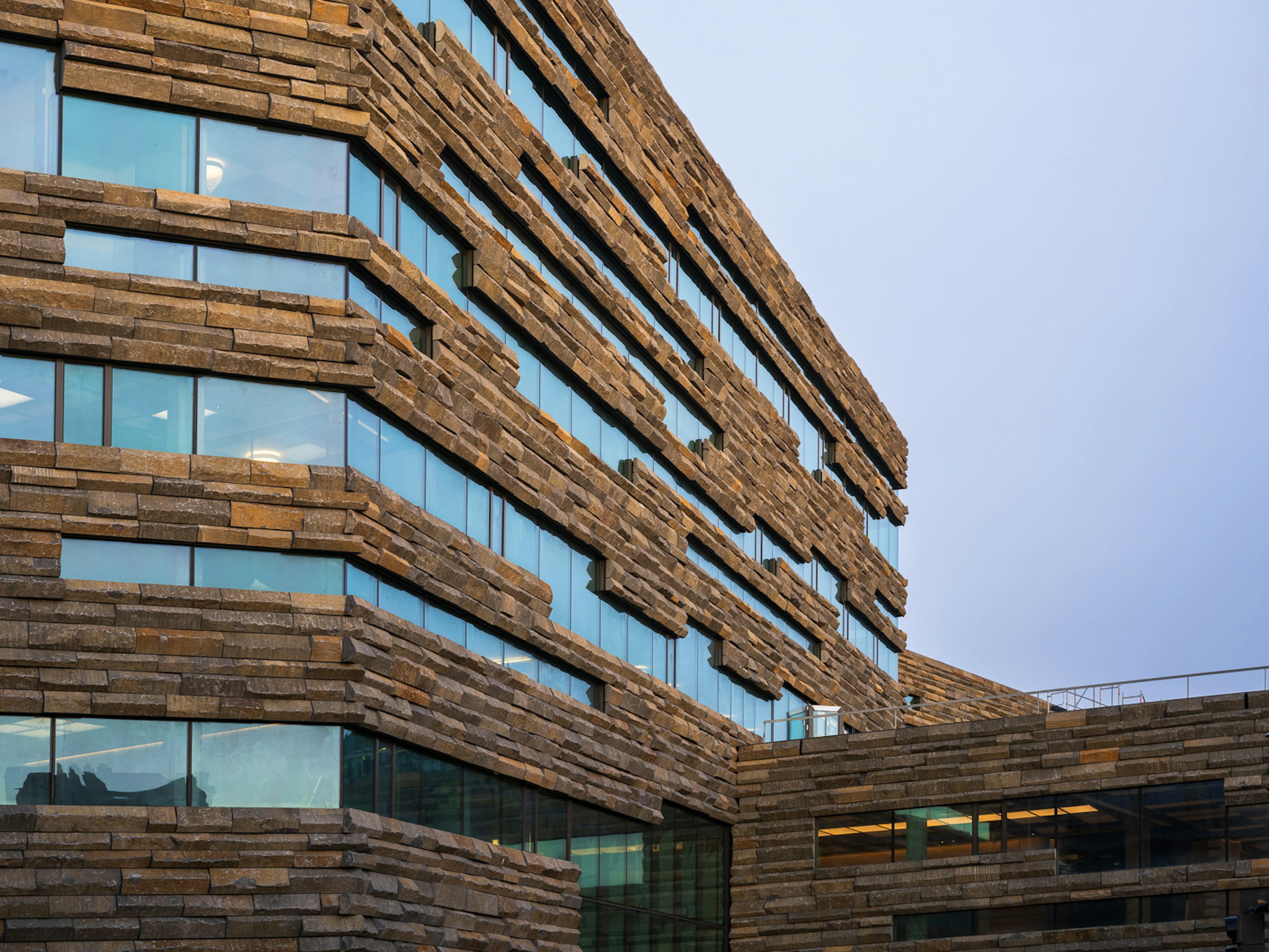 Moving to Iceland and need a bank account? - Landsbankinn.is