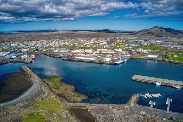 Response to the people of Grindavík under consideration - Landsbankinn.is