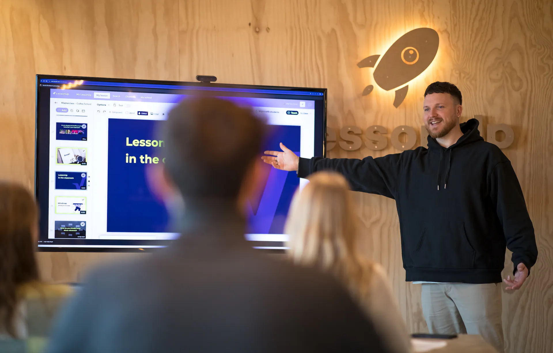 5 ways to use ChatGPT to encourage critical thinking