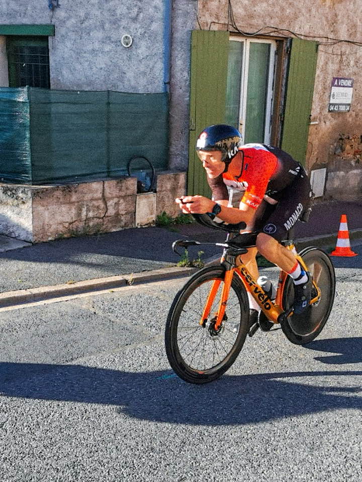 Half-Ironman de Cannes : victoire du colonel Laurent Lambert