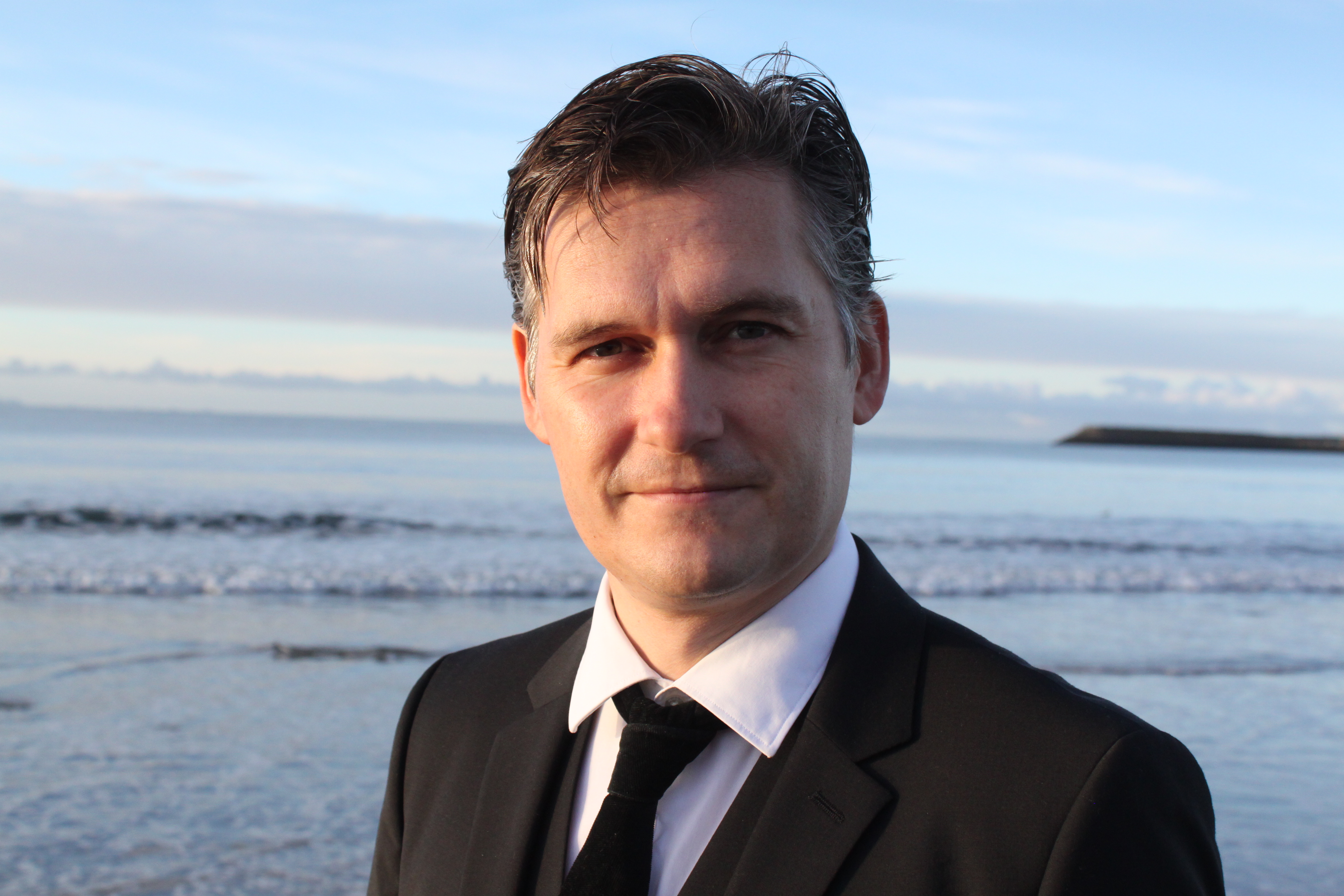 Raddir úr blámanum | Listahátíð í Reykjavík