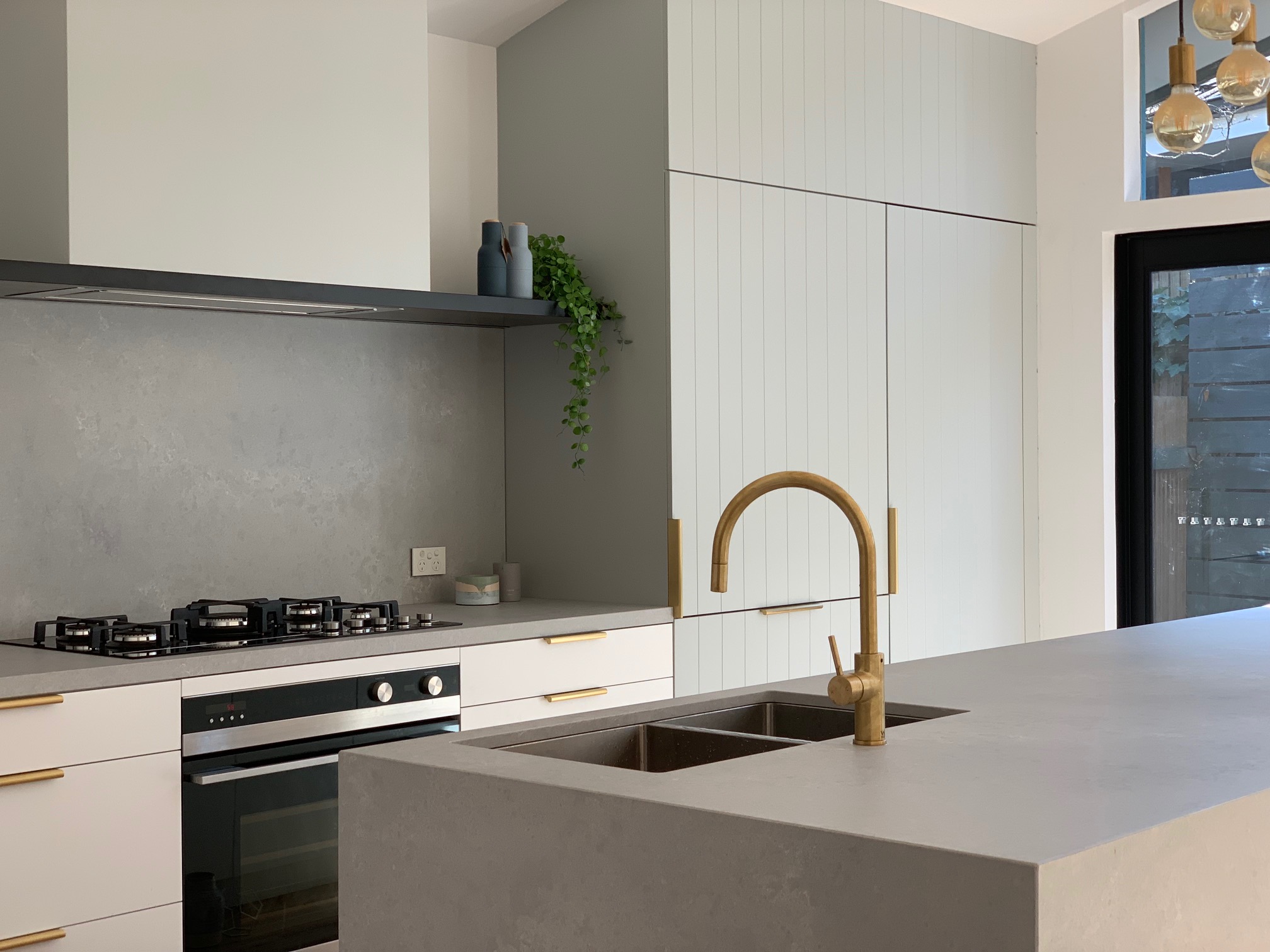 Choosing a cabinetry profile... | Lo & Co