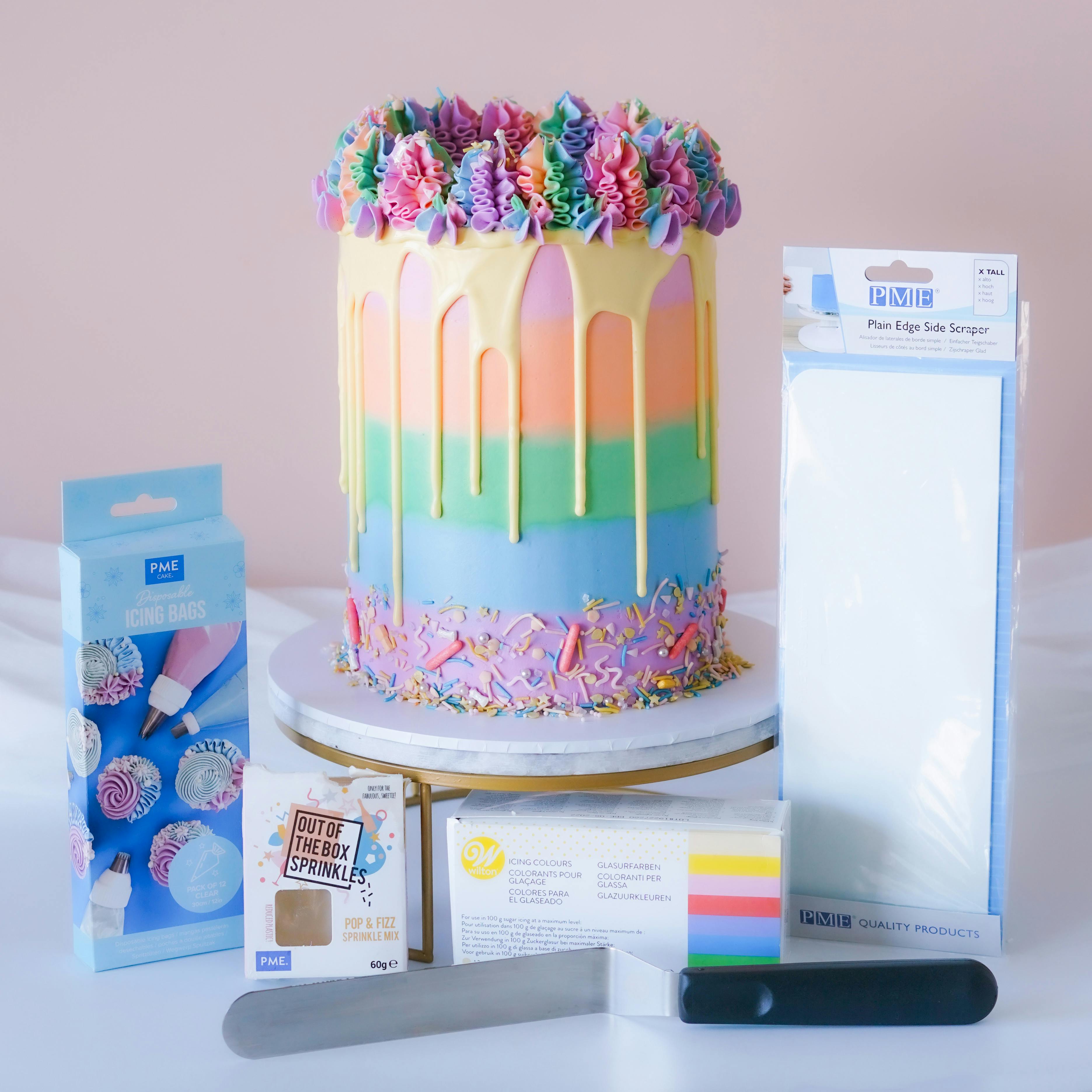 How to Frost a Rainbow Cake | LoveCrafts