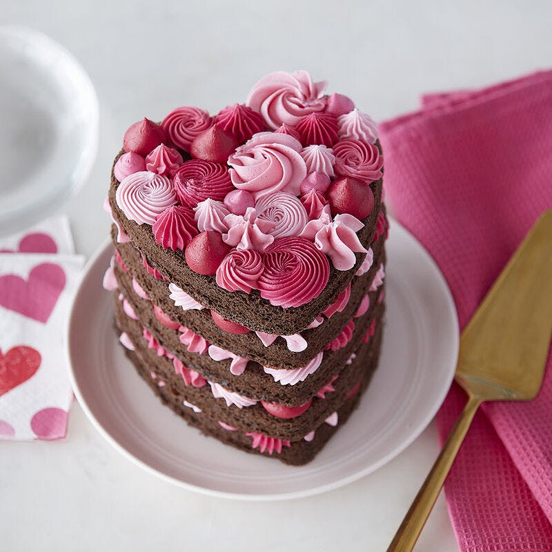 15 Valentine’s Day Cake Ideas | LoveCrafts