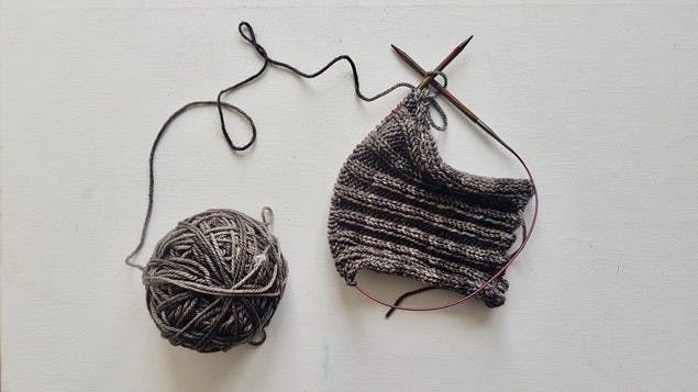 A beginner's guide to circular knitting needles | LoveCrafts