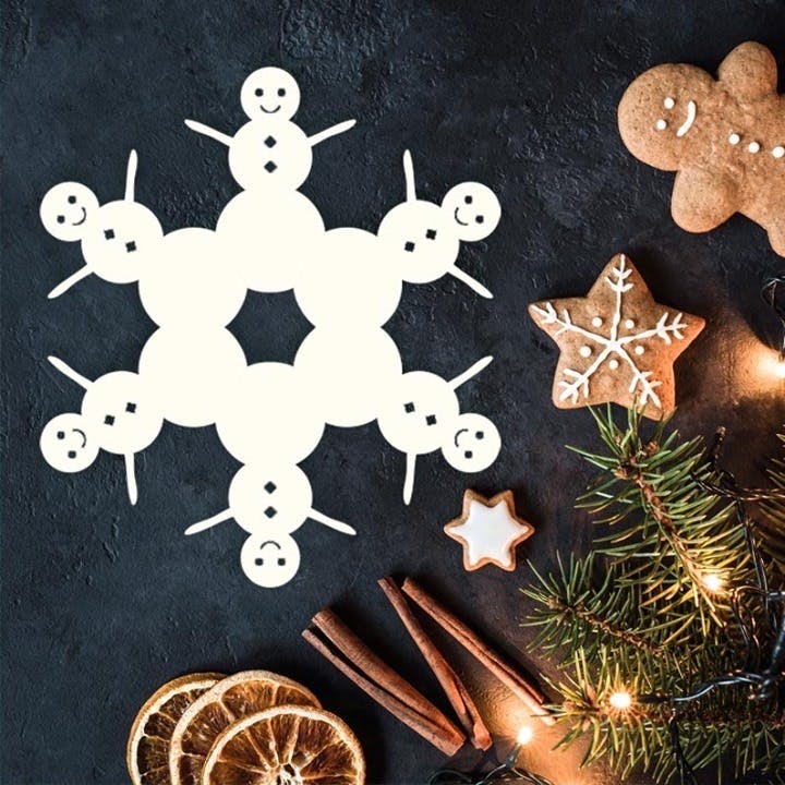 15 Christmas Paper Crafts for Decorations | LoveCrafts