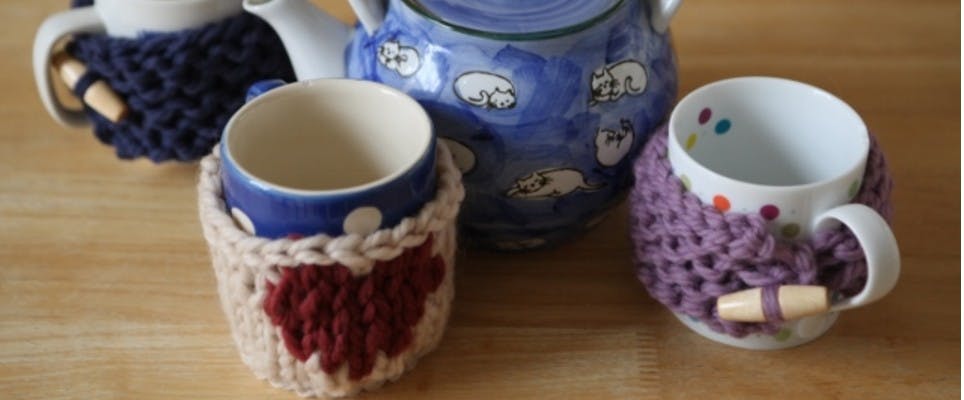 Easy peasy mug warmer project | LoveCrafts