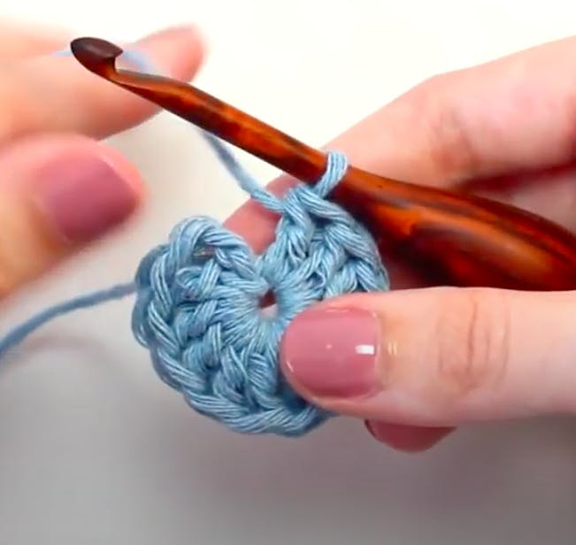 How to Crochet Magic Ring (Magic Circle) | LoveCrafts