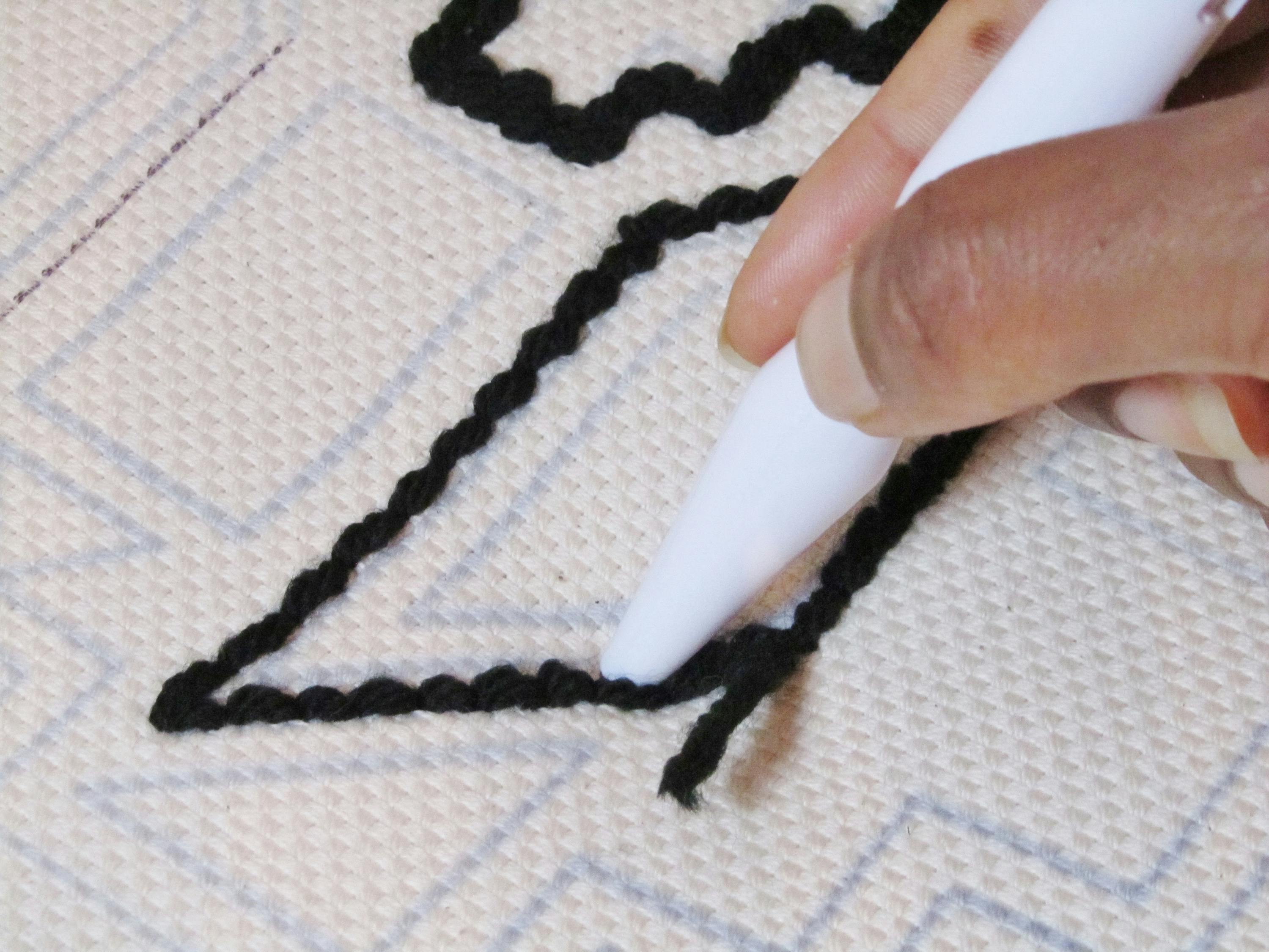 Geometric punch needle pattern tutorial | LoveCrafts