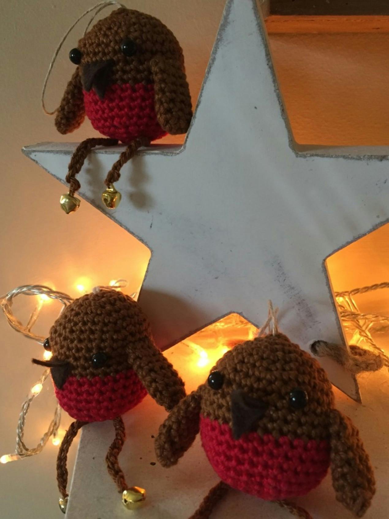 How to crochet a Christmas robin | LoveCrafts