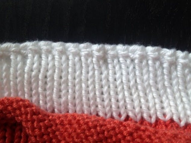 How to cast off with some stretch | LoveCrafts