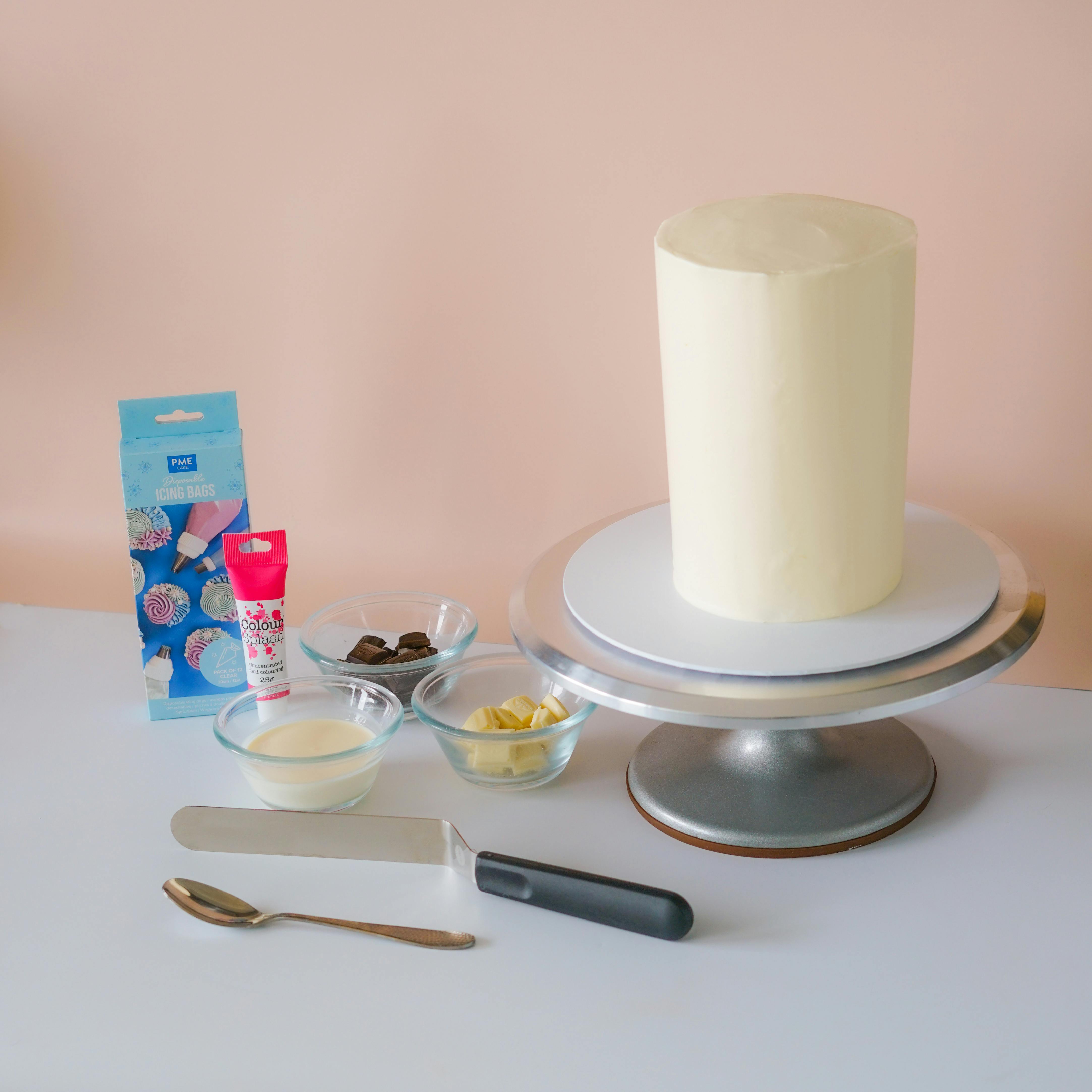 Make The Perfect Drip Cake | LoveCrafts