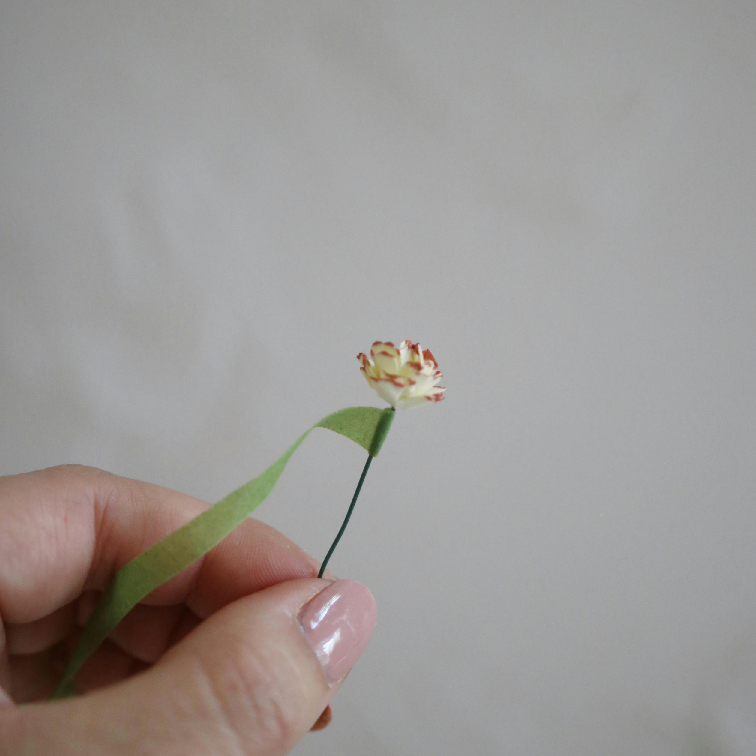 How to make mini paper carnations | LoveCrafts