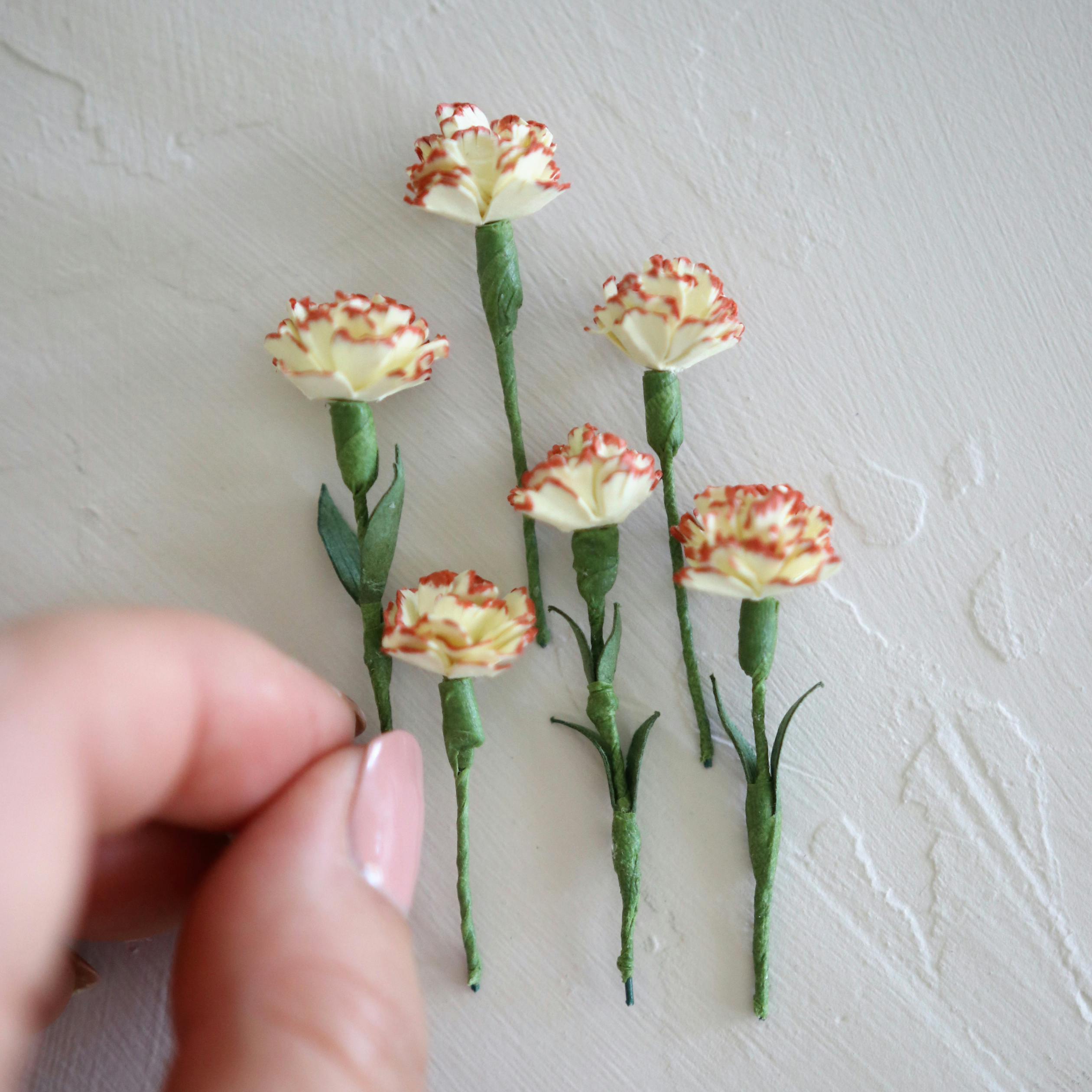 How to make mini paper carnations | LoveCrafts