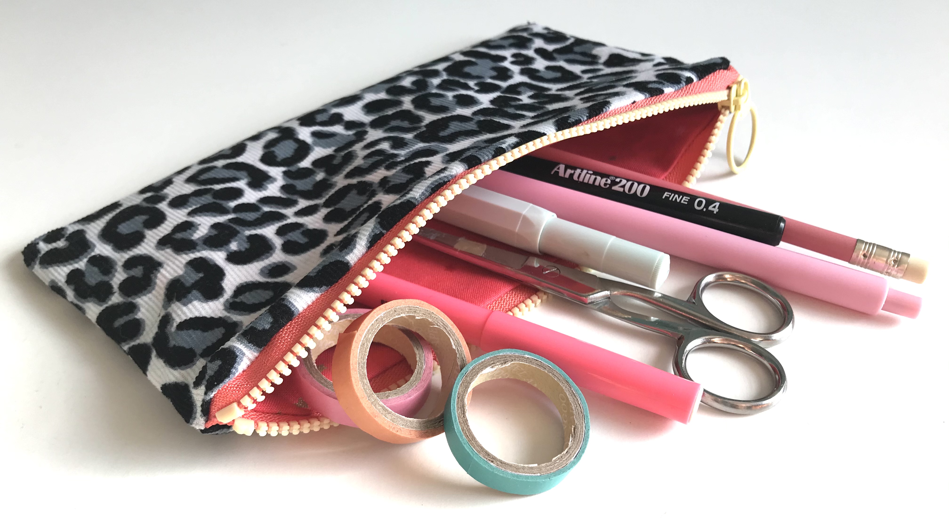 Easy DIY Pencil Case Tutorial | LoveCrafts