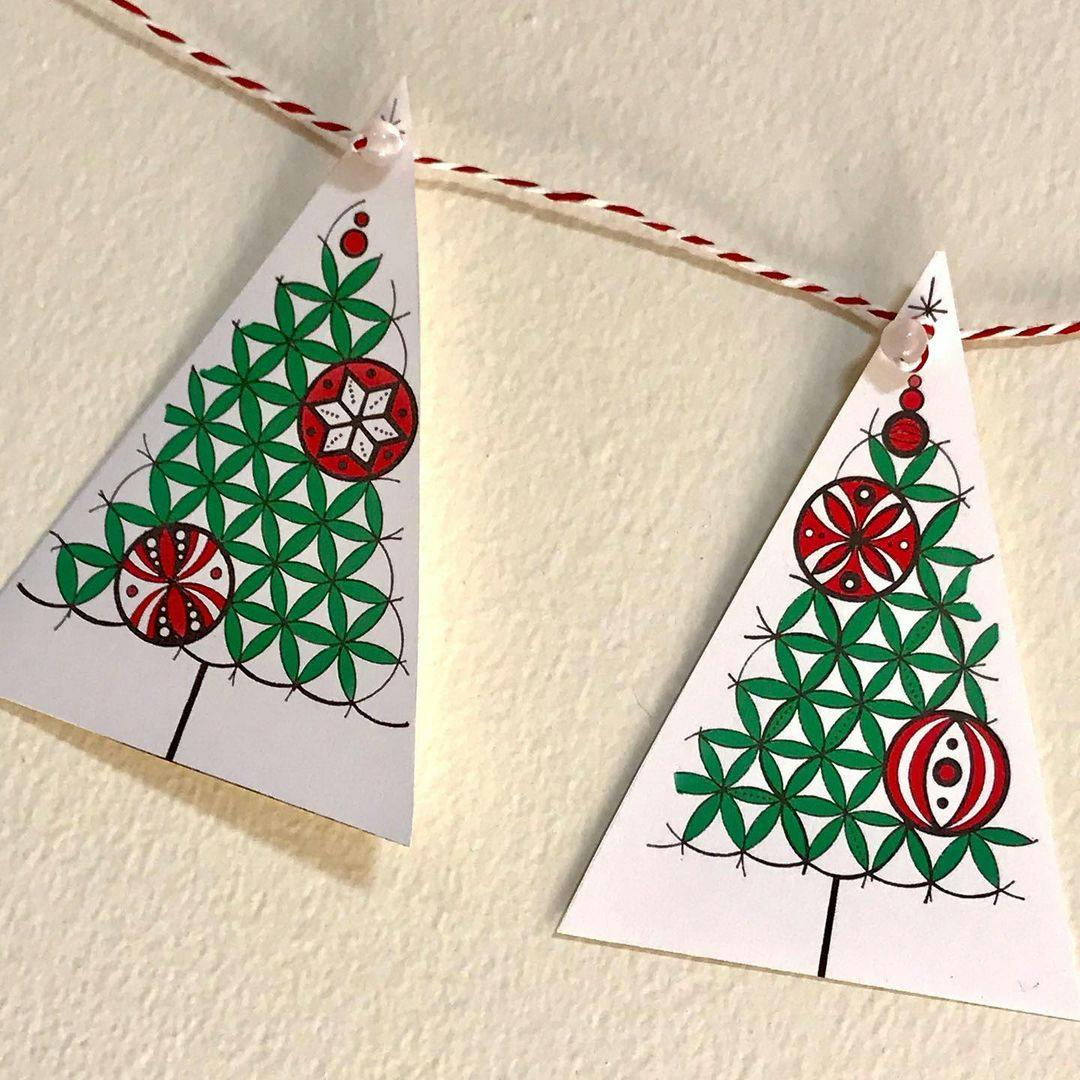 15 Christmas Paper Crafts for Decorations | LoveCrafts