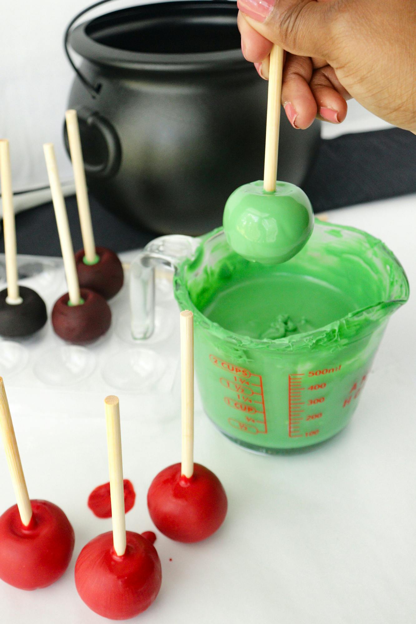 How To Make Toffee Apple Cake Pops | LoveCrafts