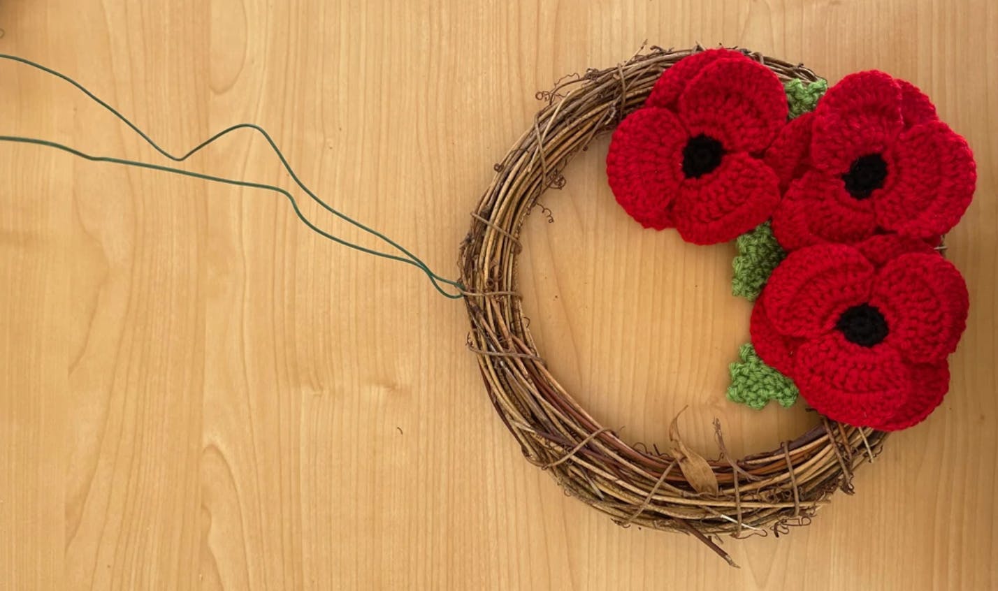 Crochet Poppy Wreath Tutorial | LoveCrafts
