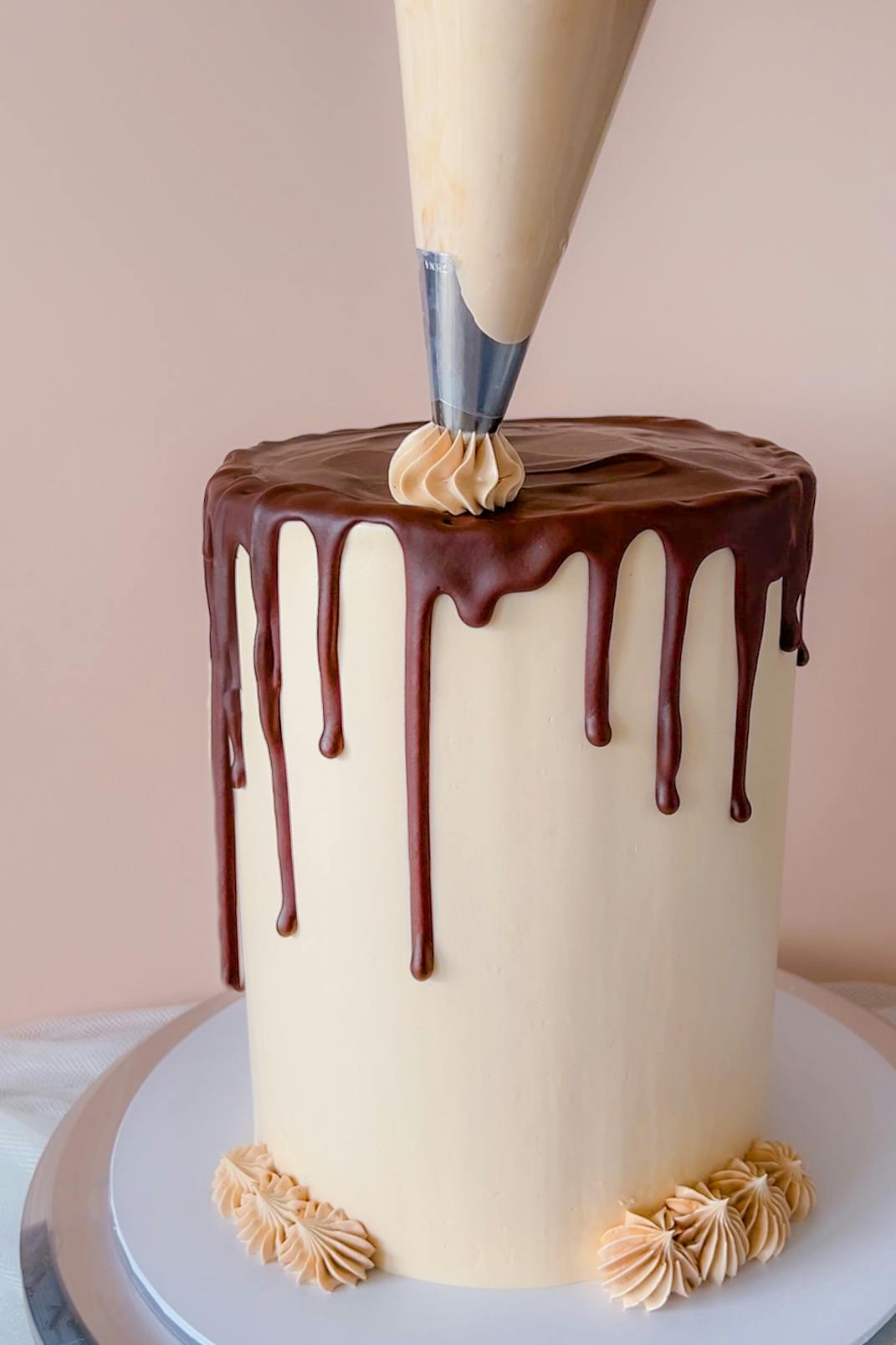 Make The Perfect Drip Cake | LoveCrafts