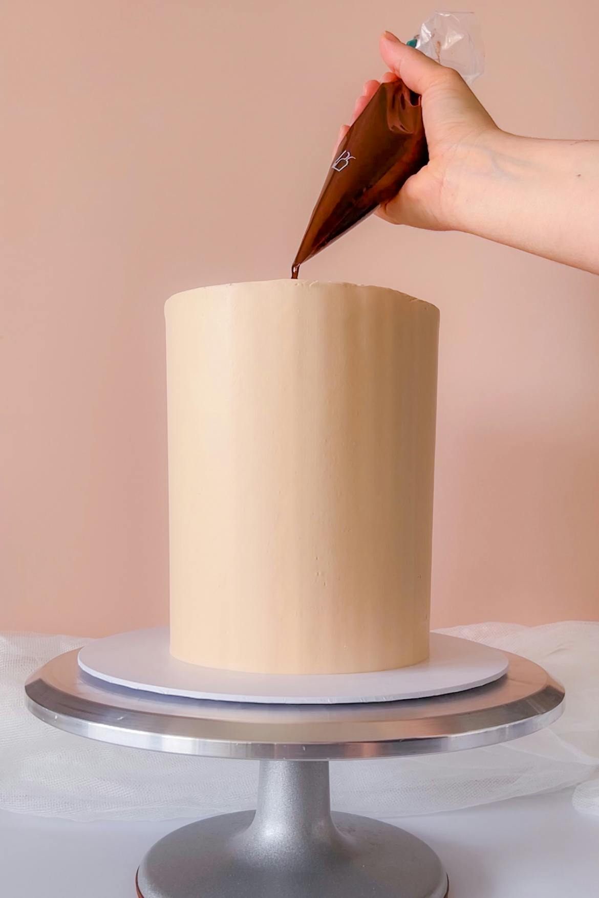 Make The Perfect Drip Cake | LoveCrafts