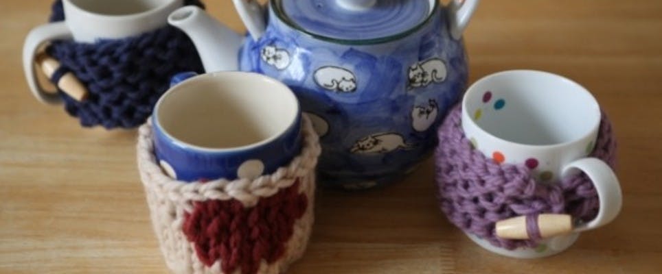 Easy peasy mug warmer project | LoveCrafts