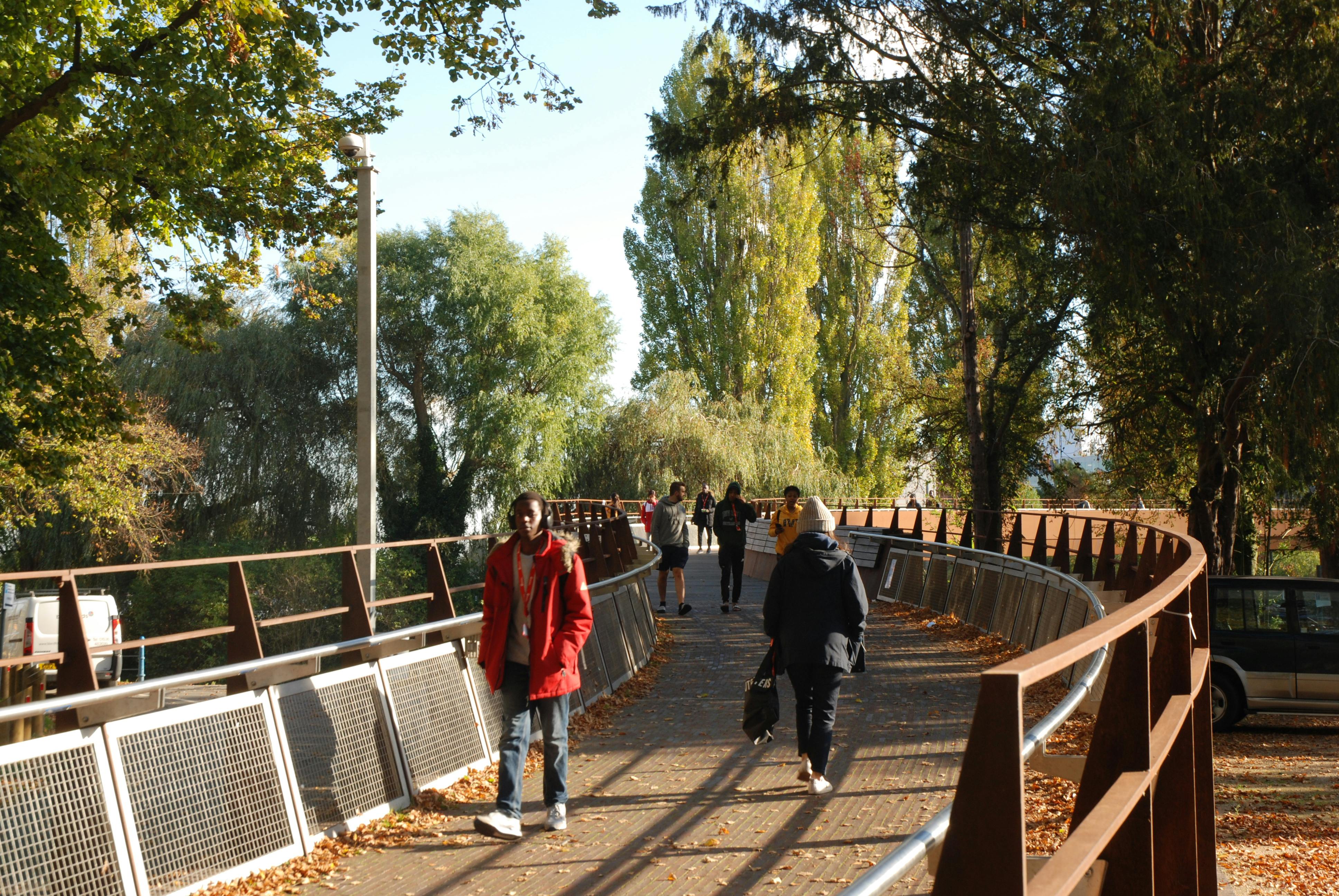 Landscape and Visual Impact Assessment (LVIA): visualisation types and ...