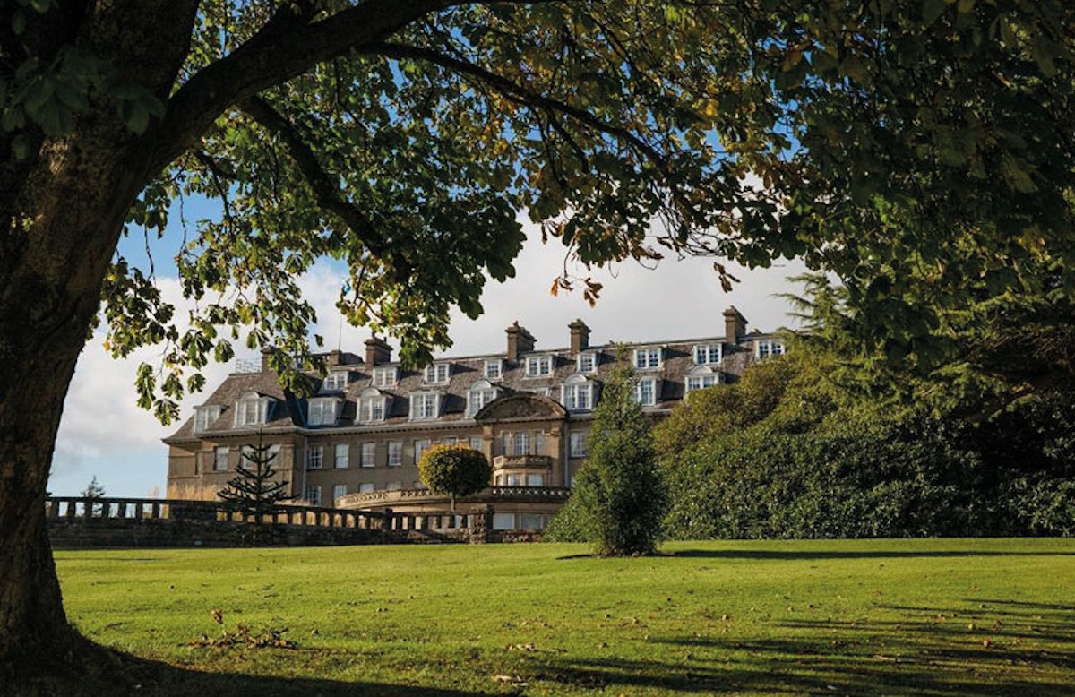 Top 10 Country Hotels and Resorts in the UK: A Wonderous Escape