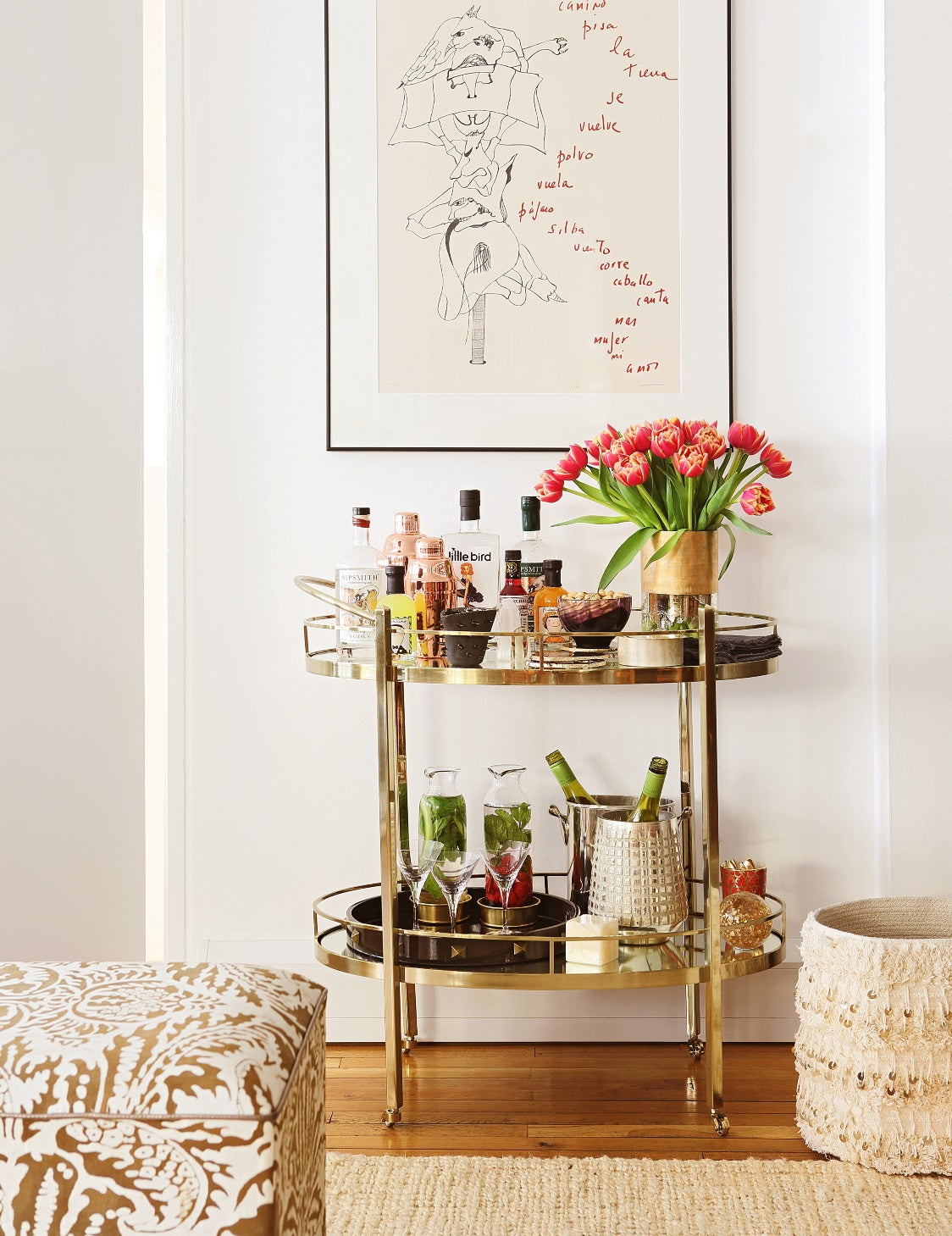 7 Ways To Decorate With Flowers In Your Home | LuxDeco