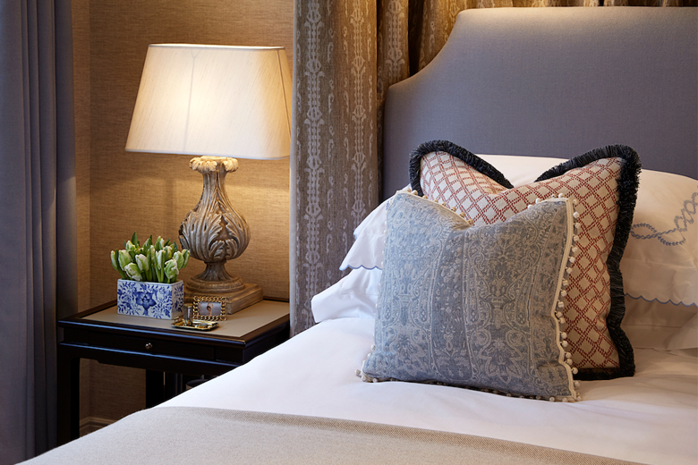 5 Ways to Create A Cosy Room Interior In Your Home | LuxDeco