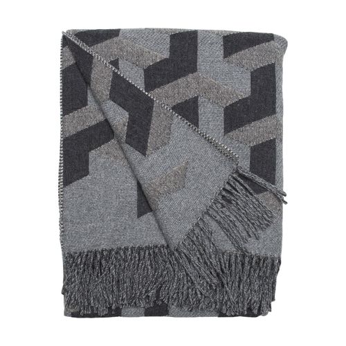 9 Best Luxury Throws & Blankets to Buy | LuxDeco