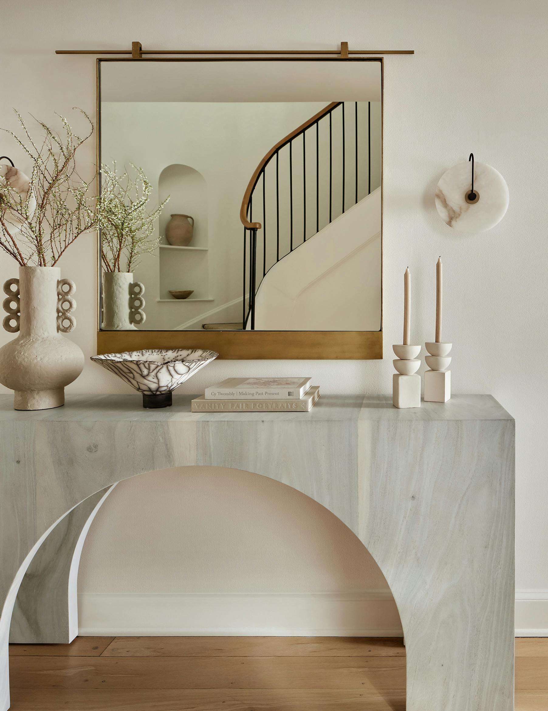 8 Essential Tips for Designing the Perfect Entryway