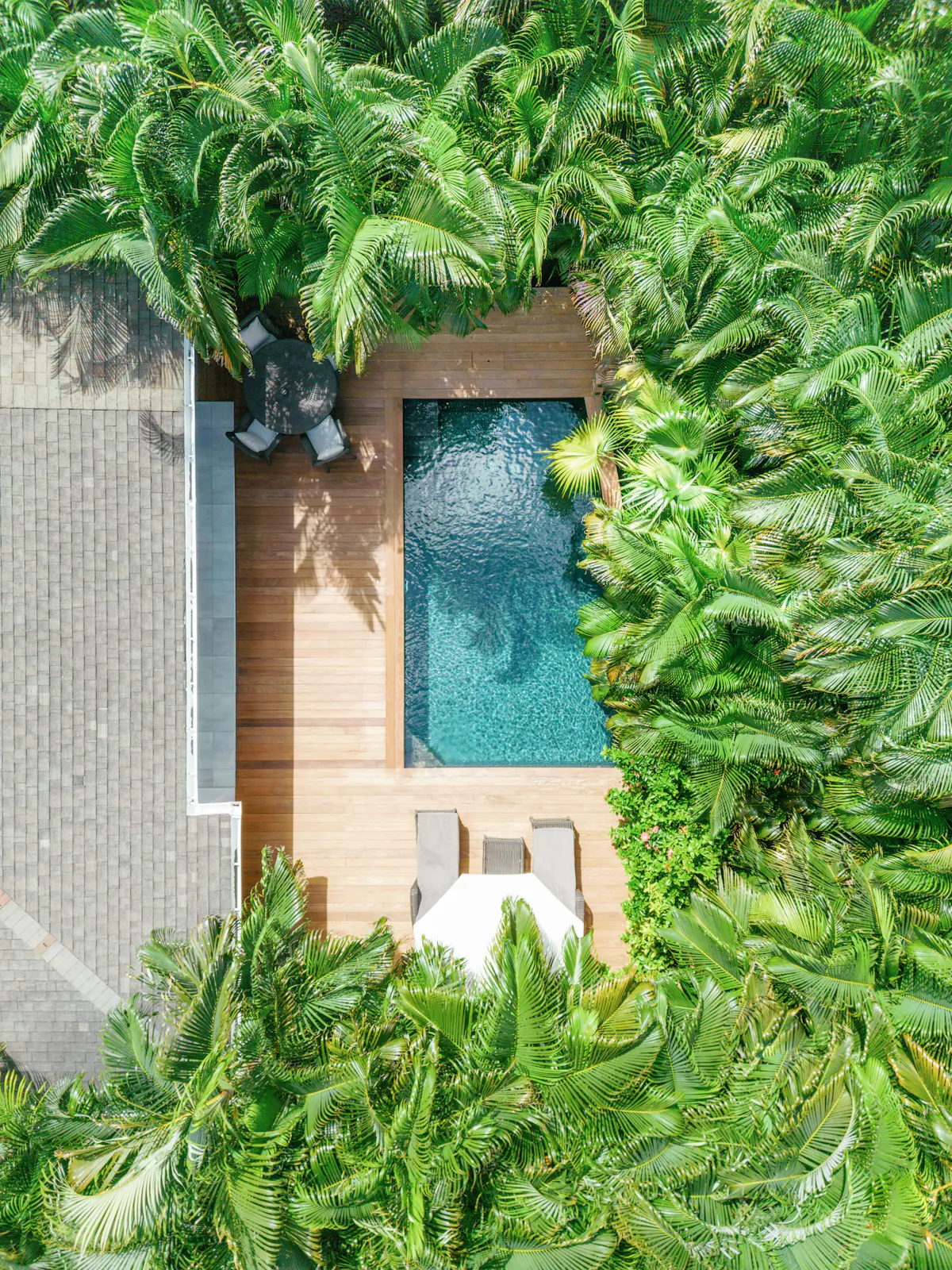 This suite boasts a sun-filled bedroom, a bathroom with a bathtub and ...