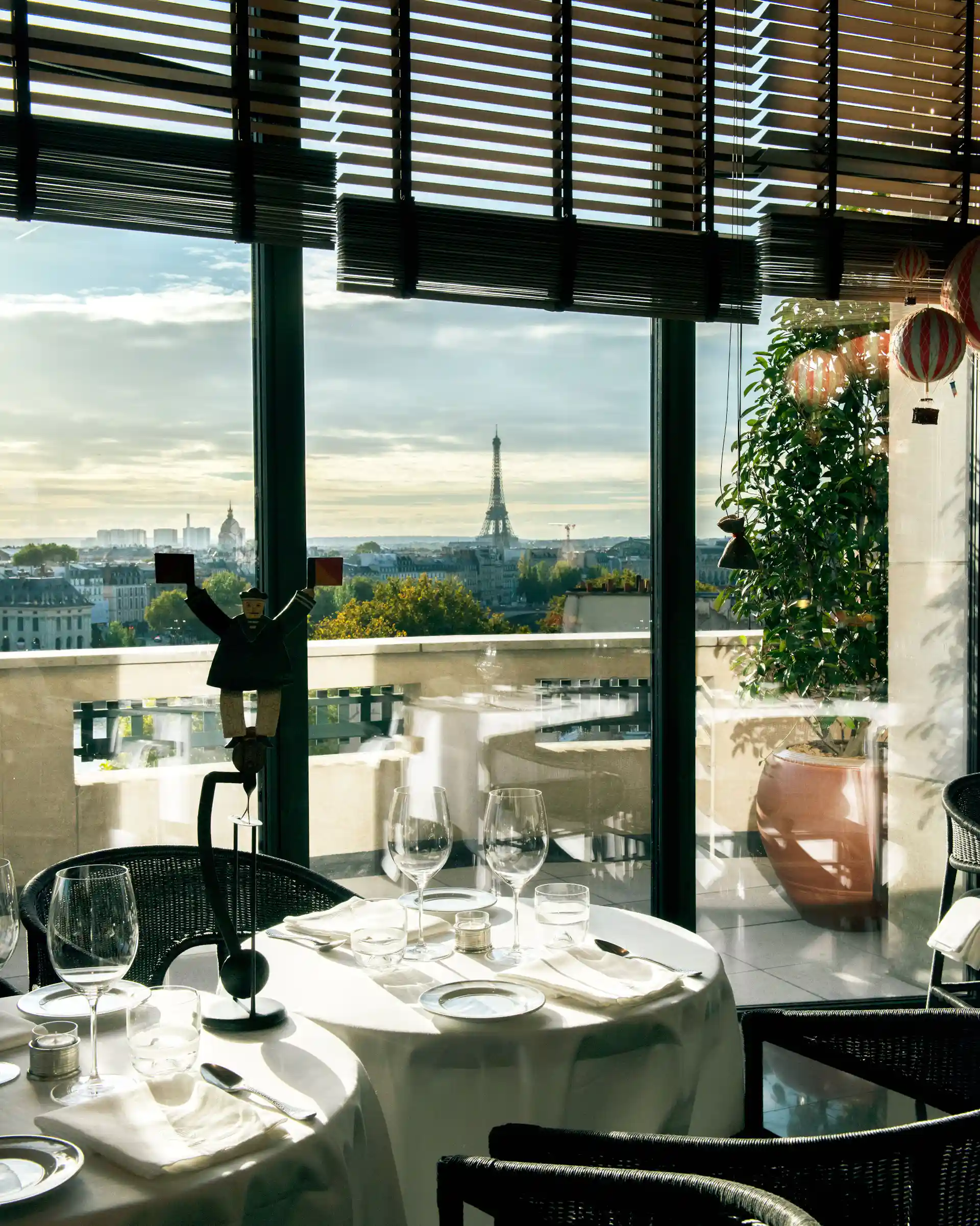 Restaurants et Bars Étoilés au Guide Michelin | Cheval Blanc Paris
