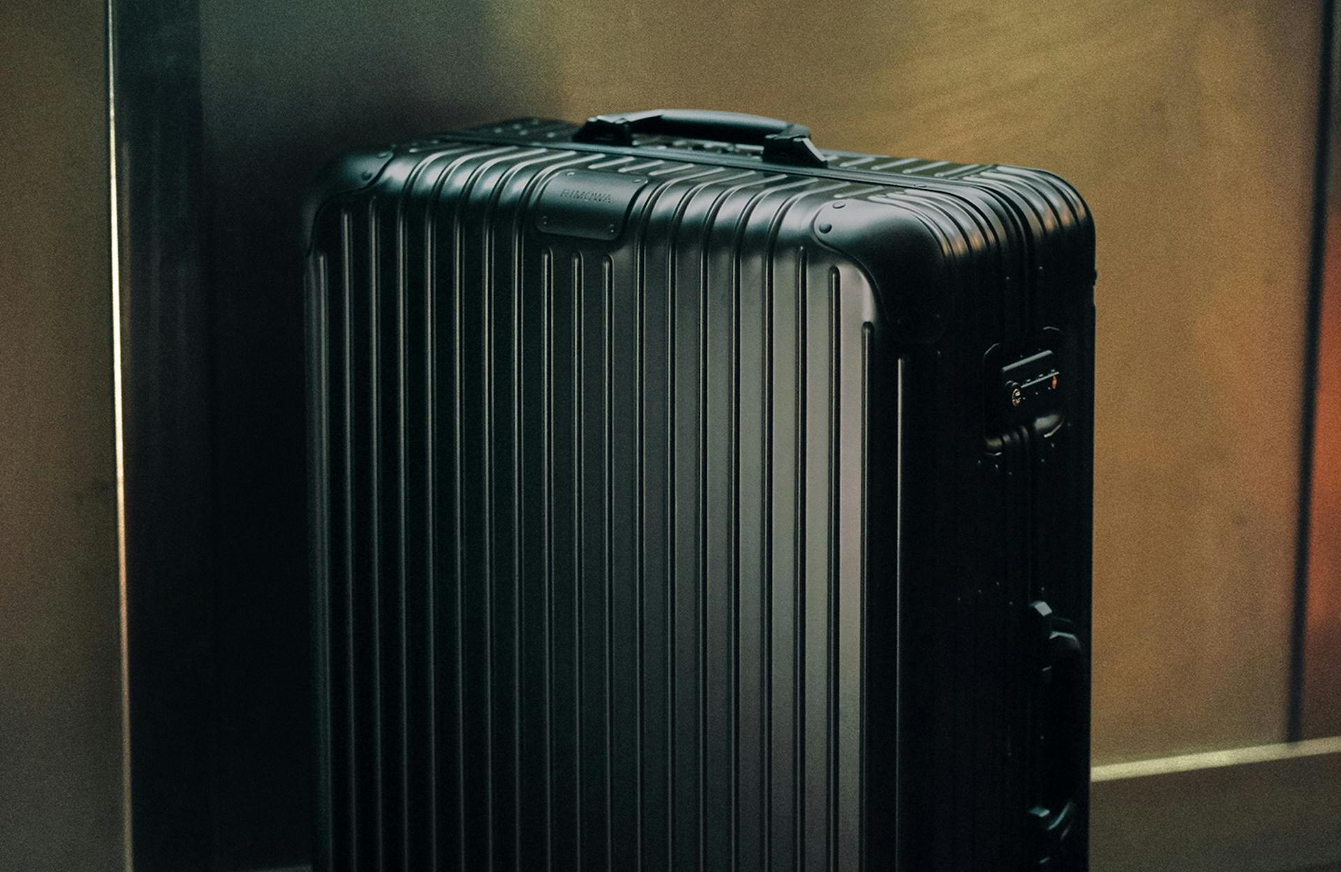 RIMOWA - Fashion & Leather goods - LVMH