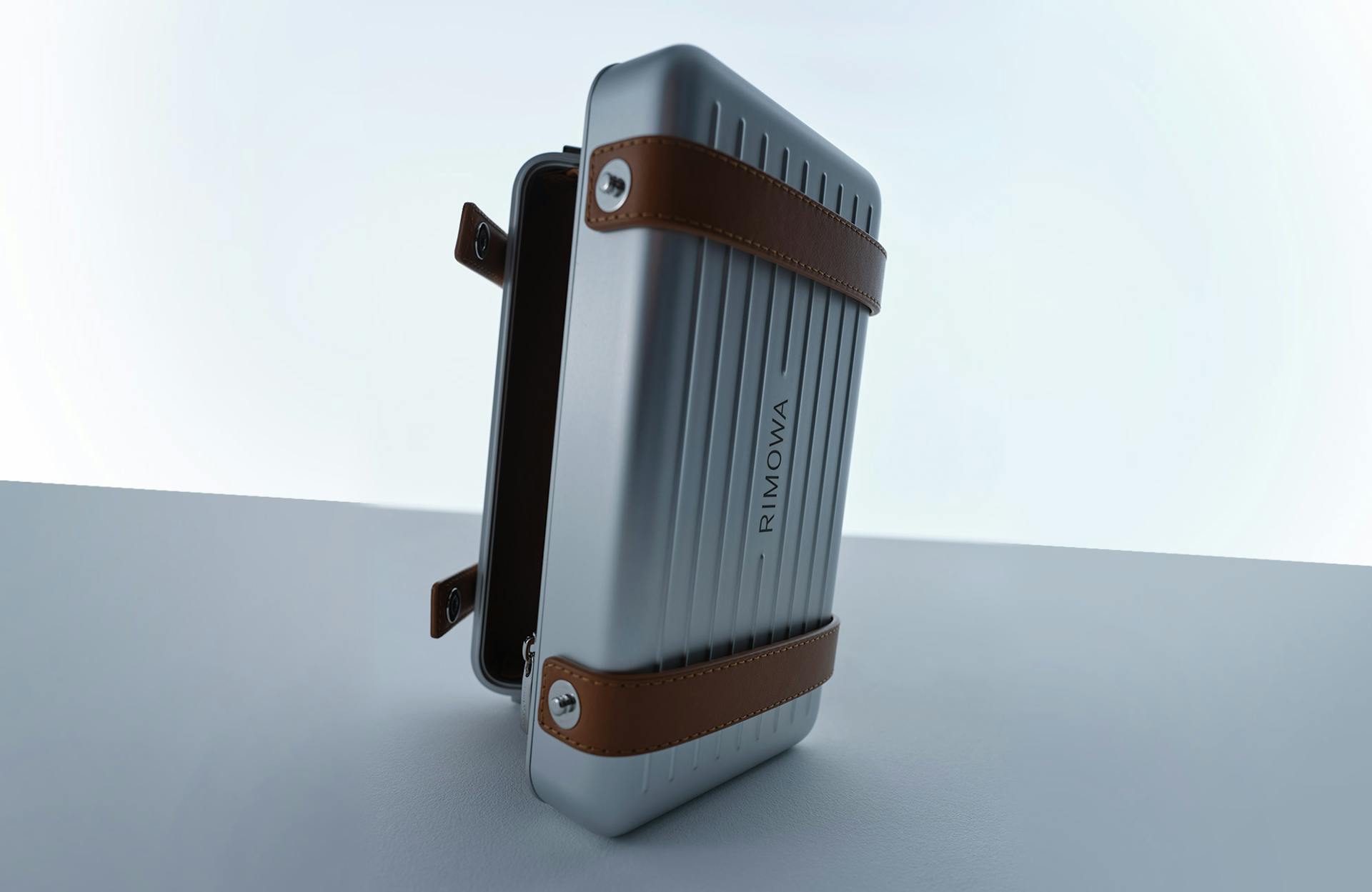 RIMOWA - Fashion & Leather goods - LVMH