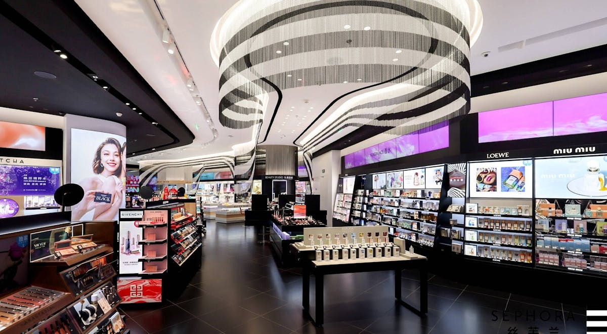 Sephora unveils new Store of the Future in Shangha... - LVMH